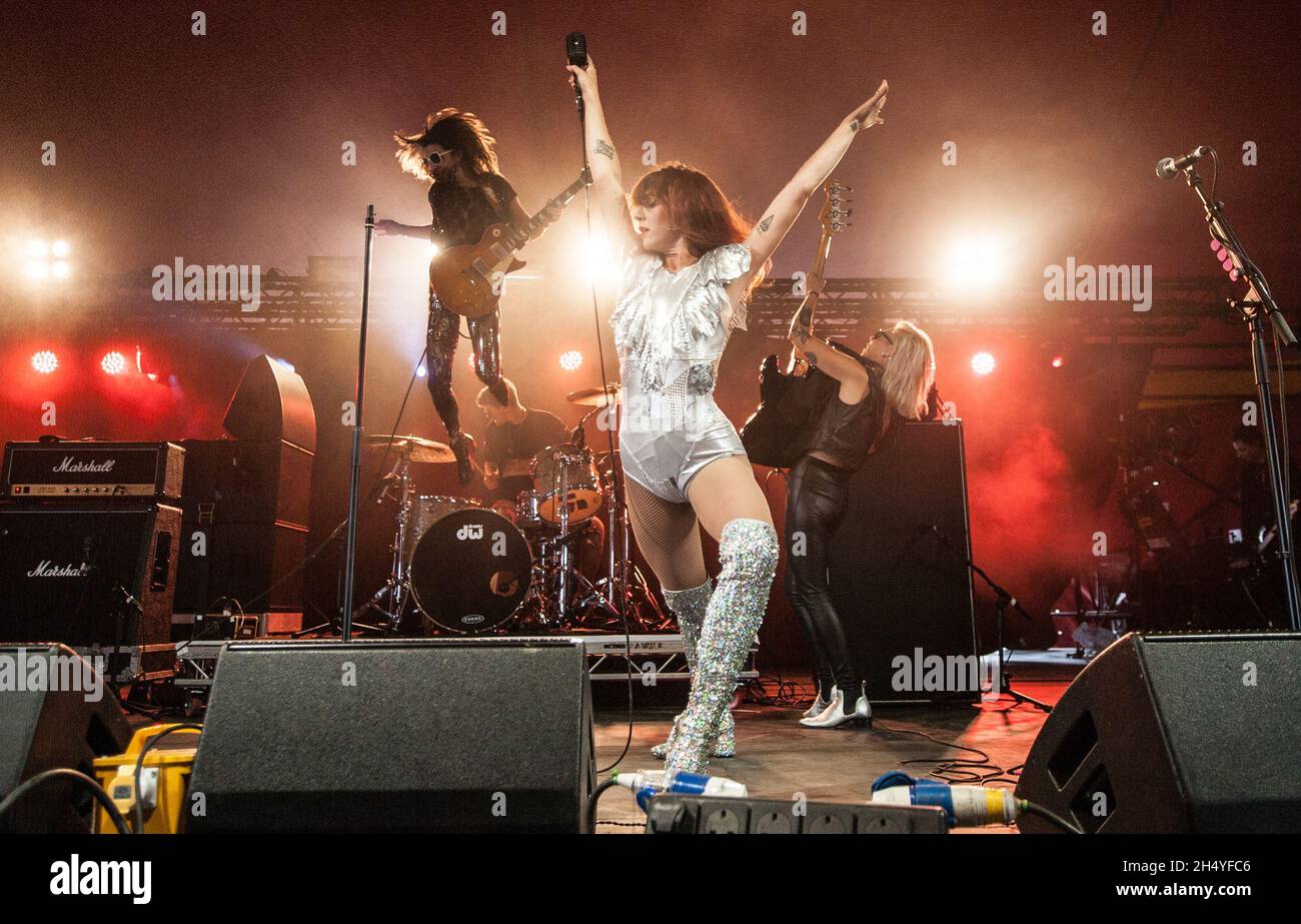 Molly Sides, Whitney Petty and Leah Julius of Thunderpussy perform on ...