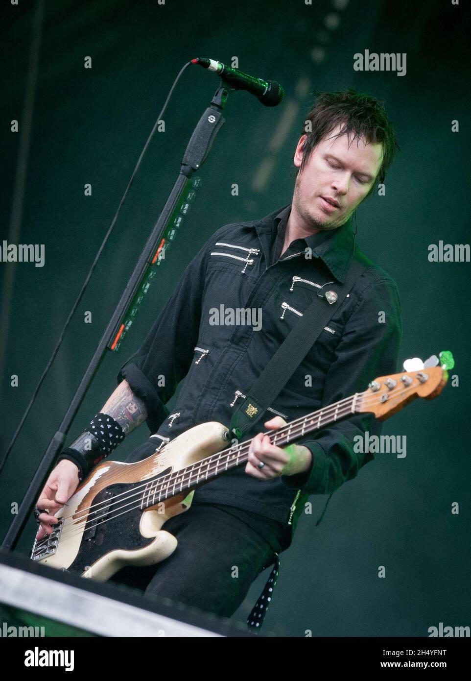 Sum 41 stage hi-res stock photography and images - Alamy