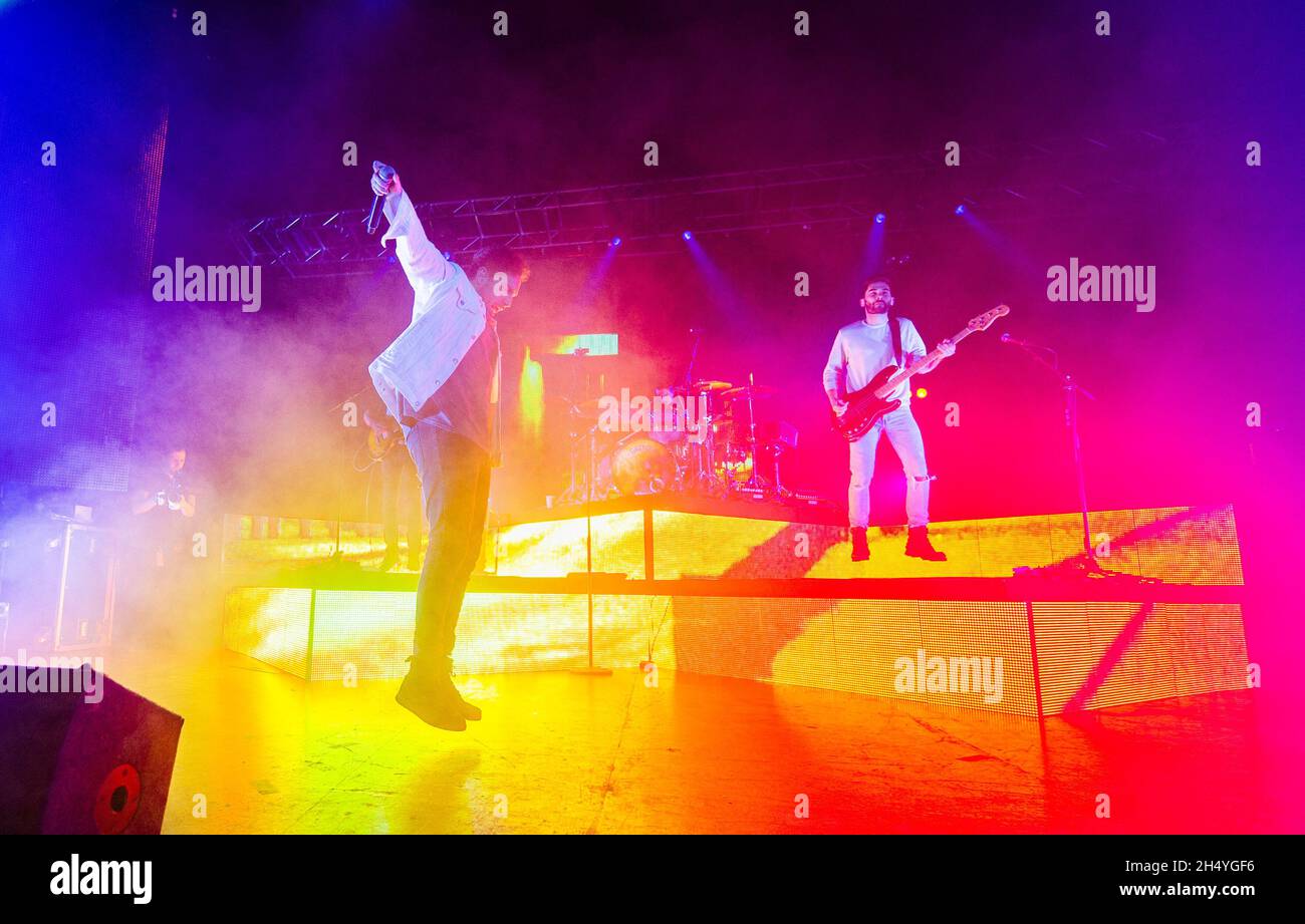 Josh Franceschi of You Me At Six performs on 22 November 2018 at O2 ...