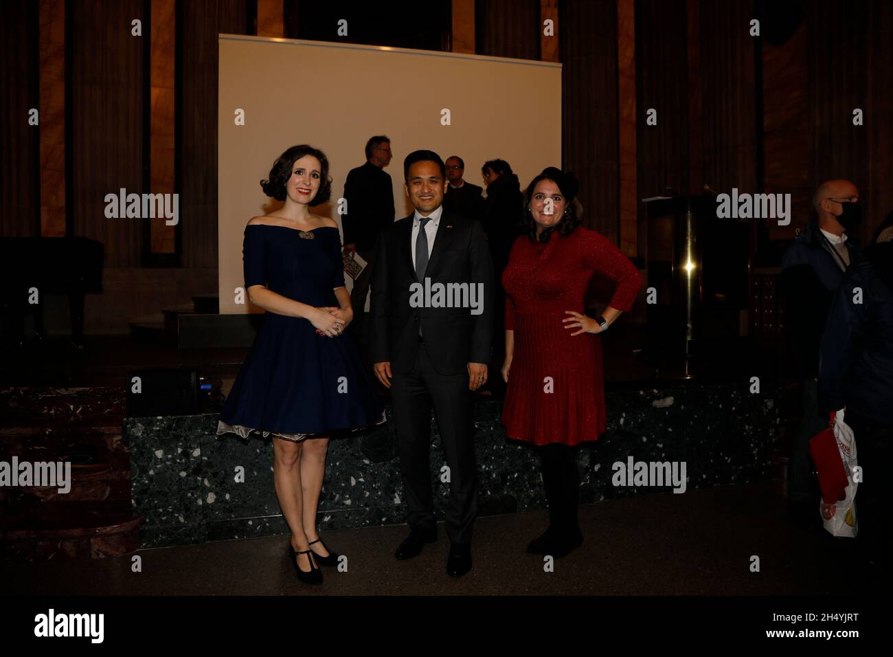 Kenichiro (Ken) Toko, U.S. Consul General in Leipzig,Lauren Leiderman ...