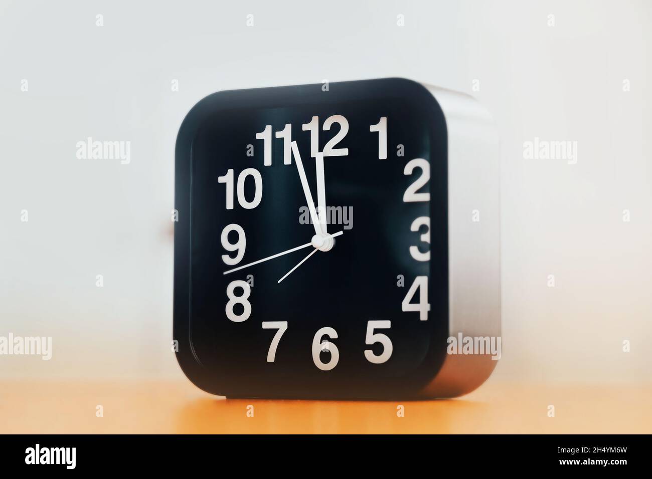Black modern clock stands hi-res stock photography and images - Alamy
