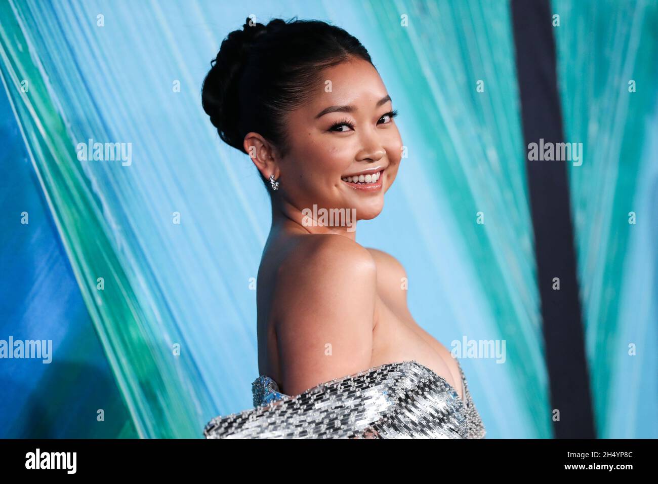 WEST HOLLYWOOD, LOS ANGELES, CALIFORNIA, USA - NOVEMBER 04: Actress ...