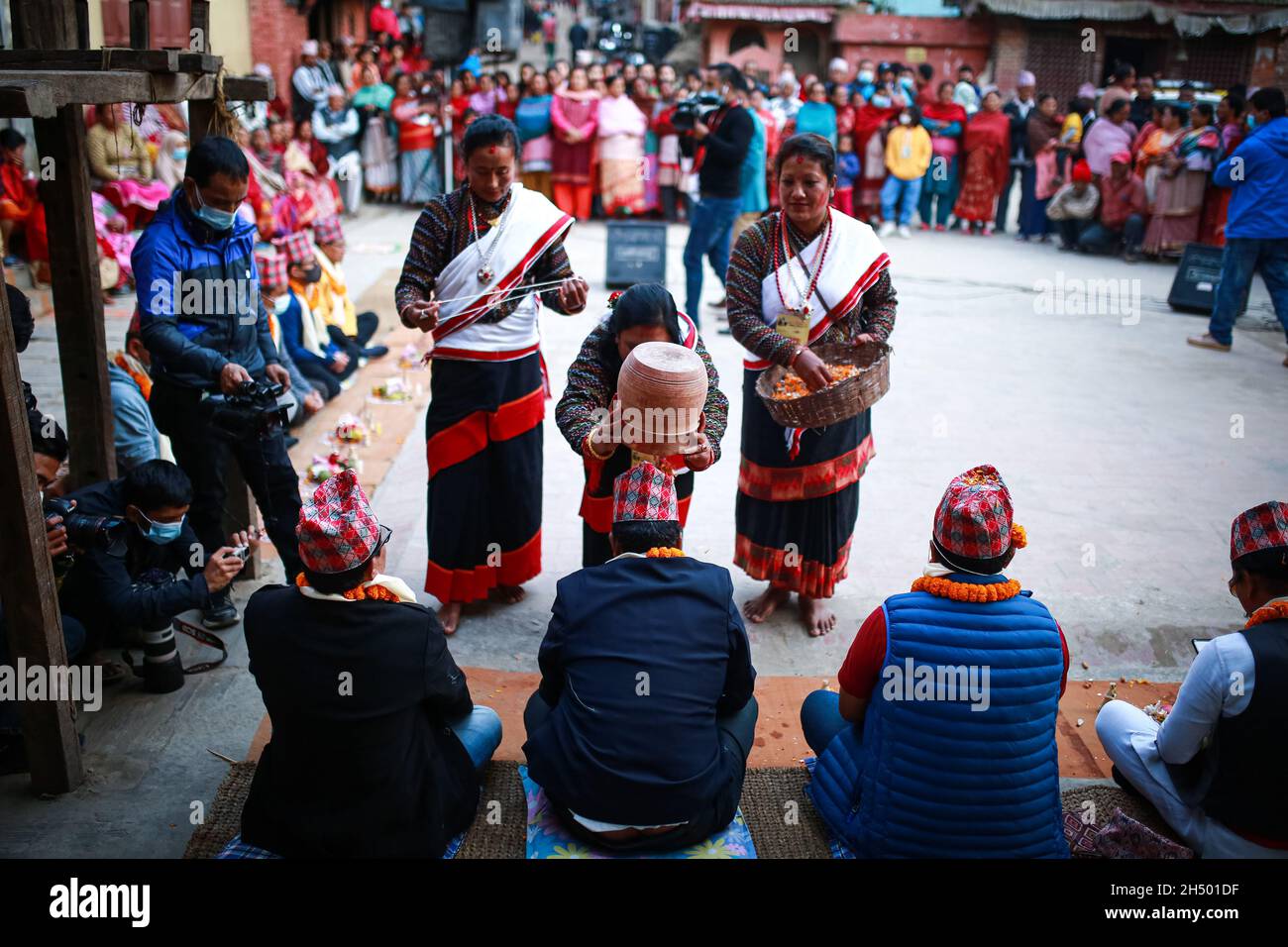 Lalitpur, Bagmati, Nepal. 5th Nov, 2021. People take part in a mass Mha ...