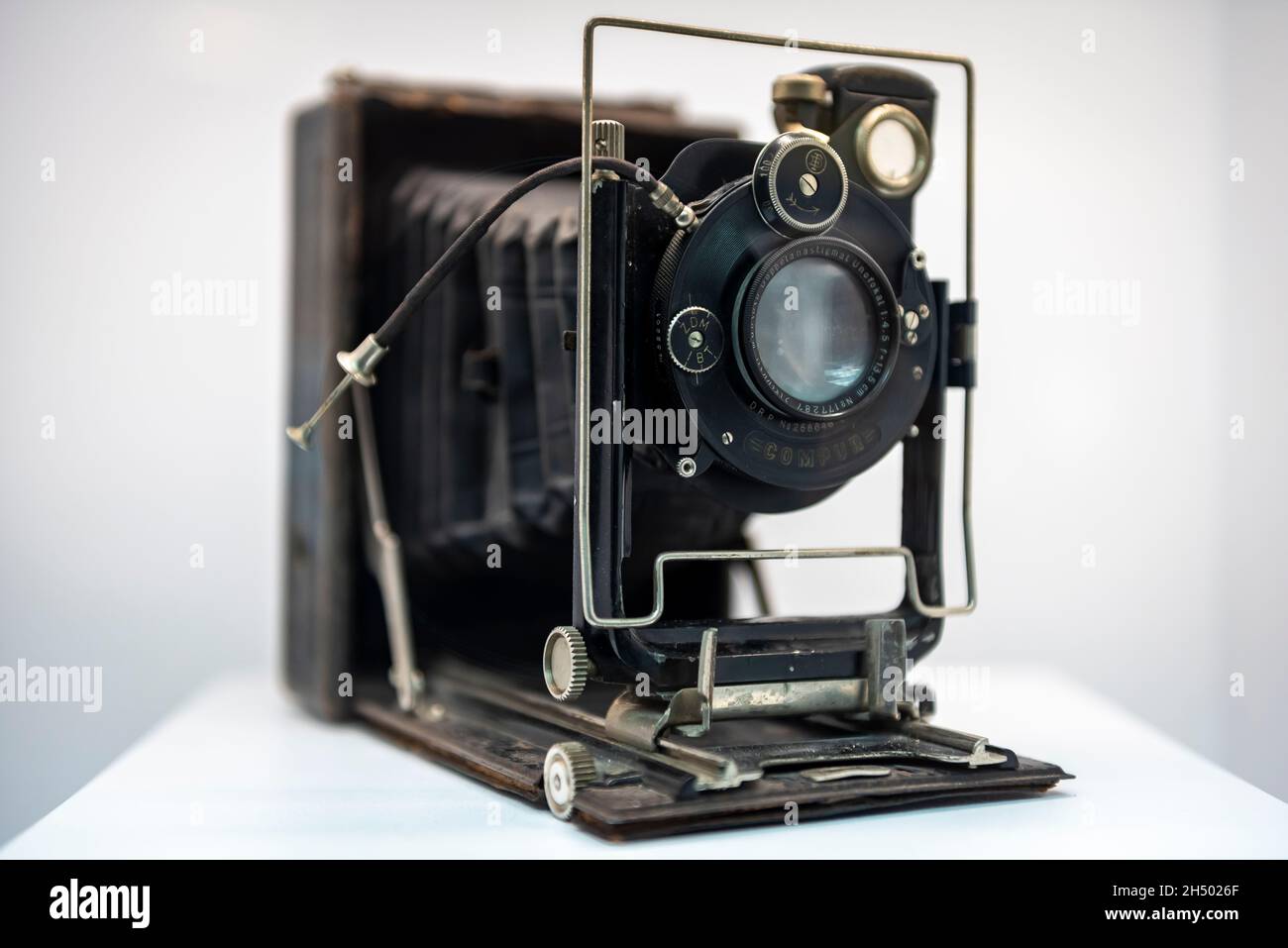 Compur hi-res stock photography and images - Alamy