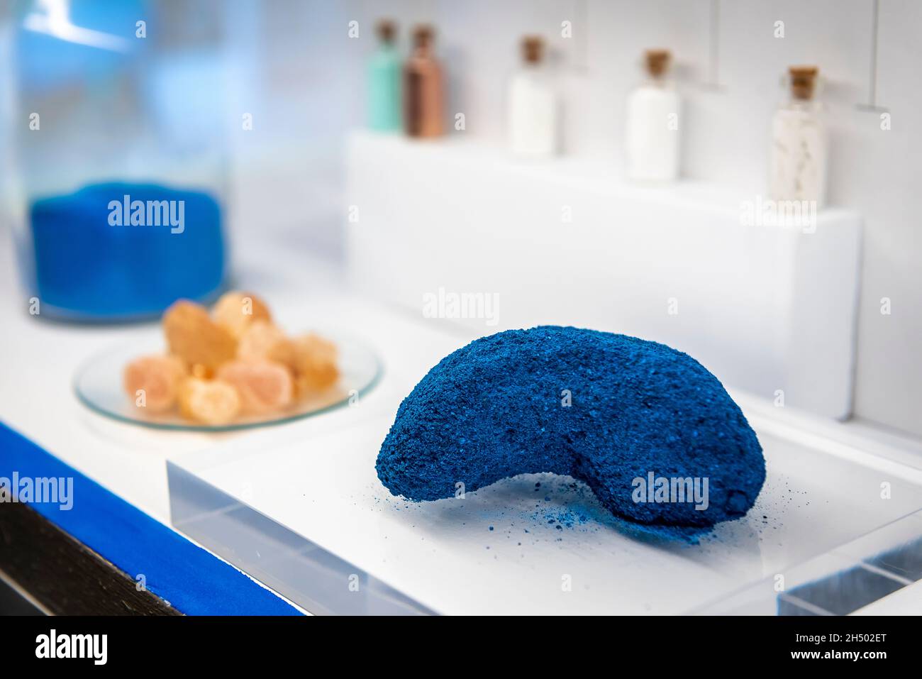 Egyptian blue powder hi-res stock photography and images - Alamy