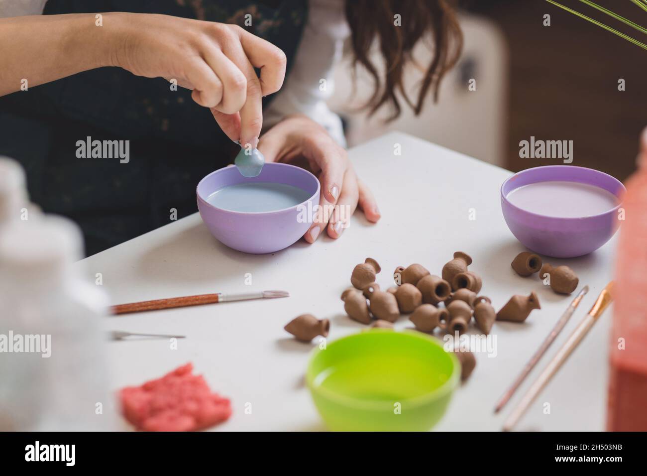 Miniature pottery hi-res stock photography and images - Alamy