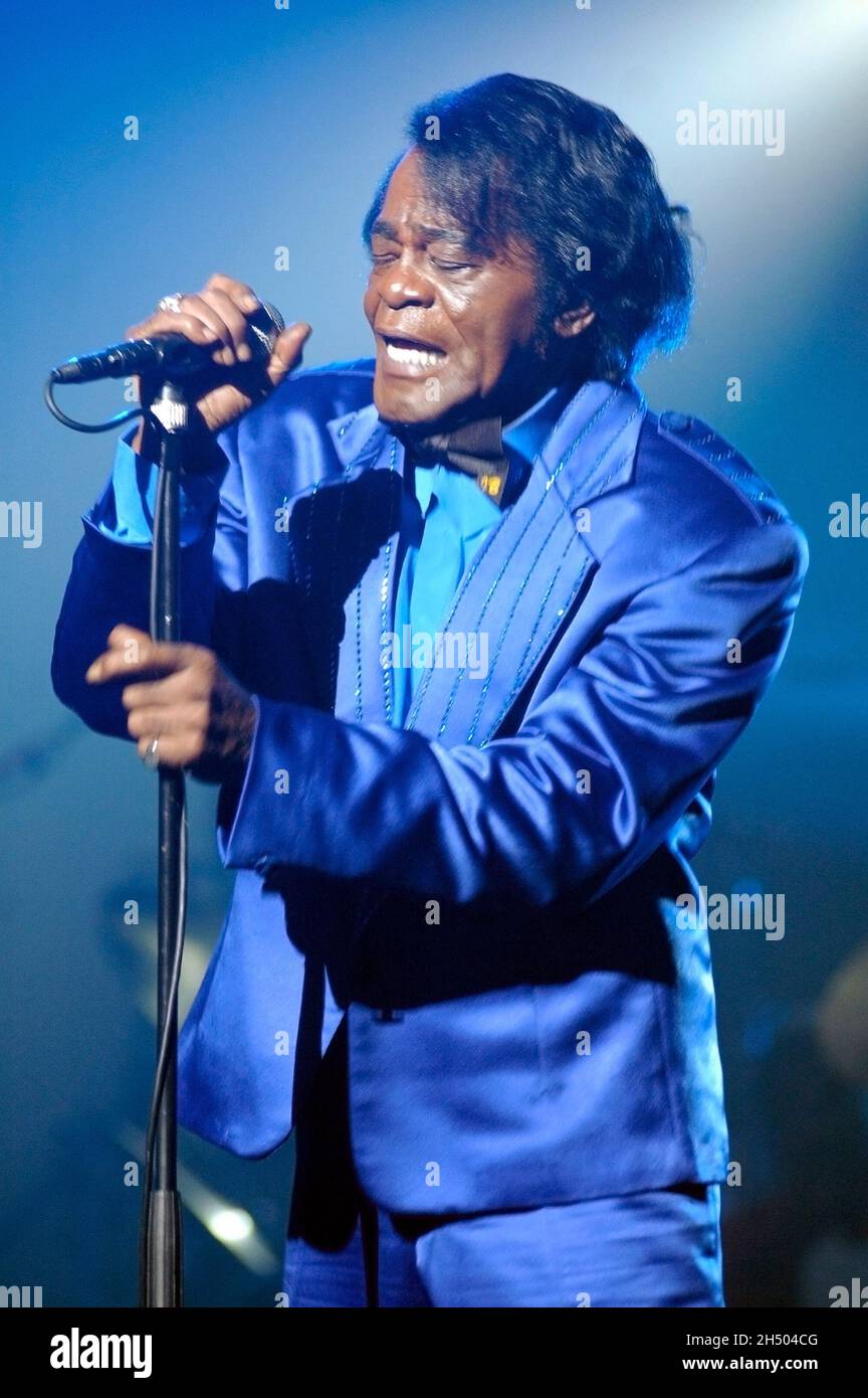 James brown 2006 hi-res stock photography and images - Alamy