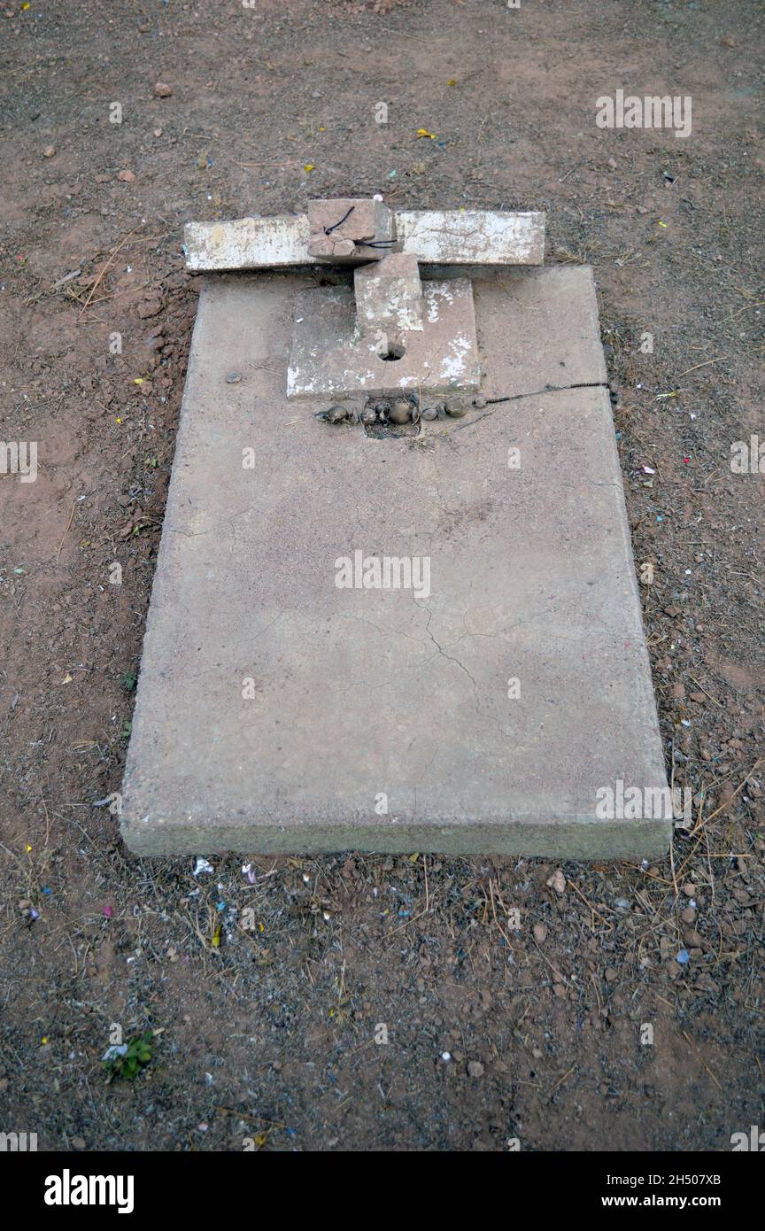 Dead resting place hi-res stock photography and images - Alamy
