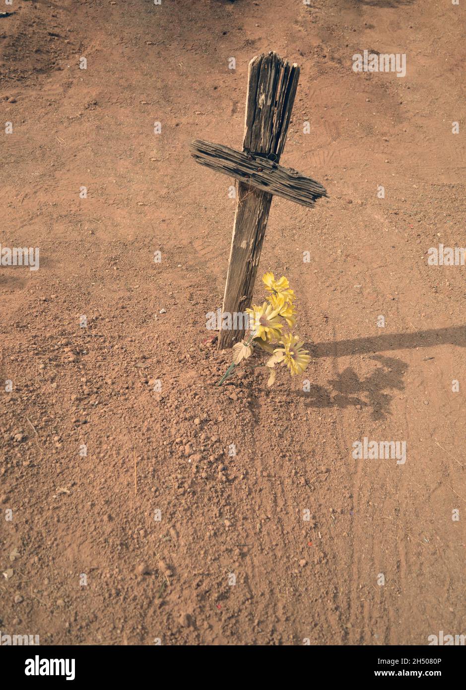 Crude wooden crosses in a Mexican cemetery in Arizona Stock Photo - Alamy