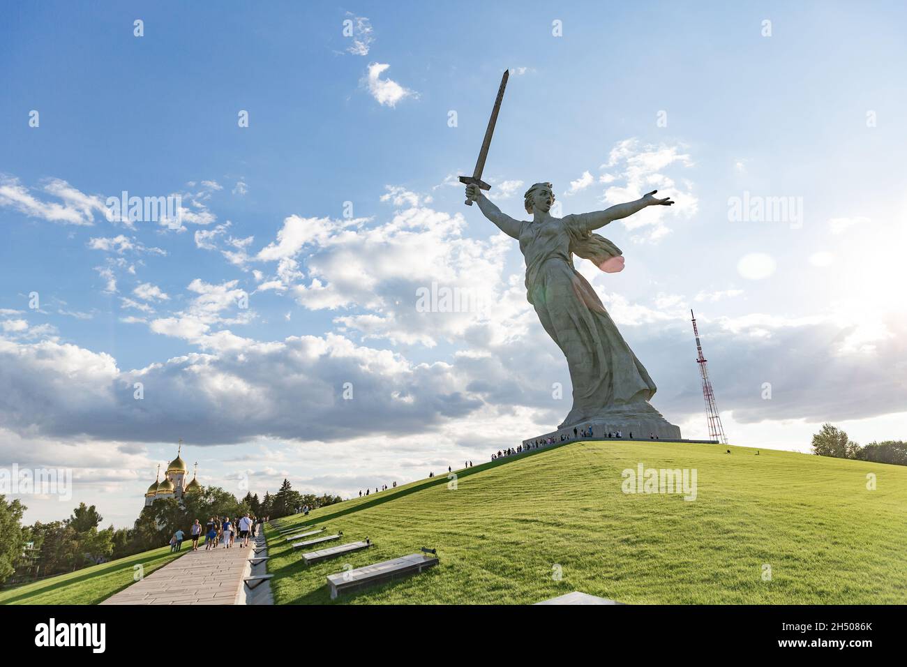 VOLGOGRAD, RUSSIA - AUGUST 16, 2020: The Grieving Mother and Motherland ...