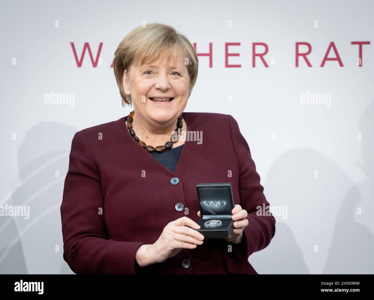 Berlin, Germany. 05th Nov, 2021. German Chancellor Angela Merkel (CDU ...