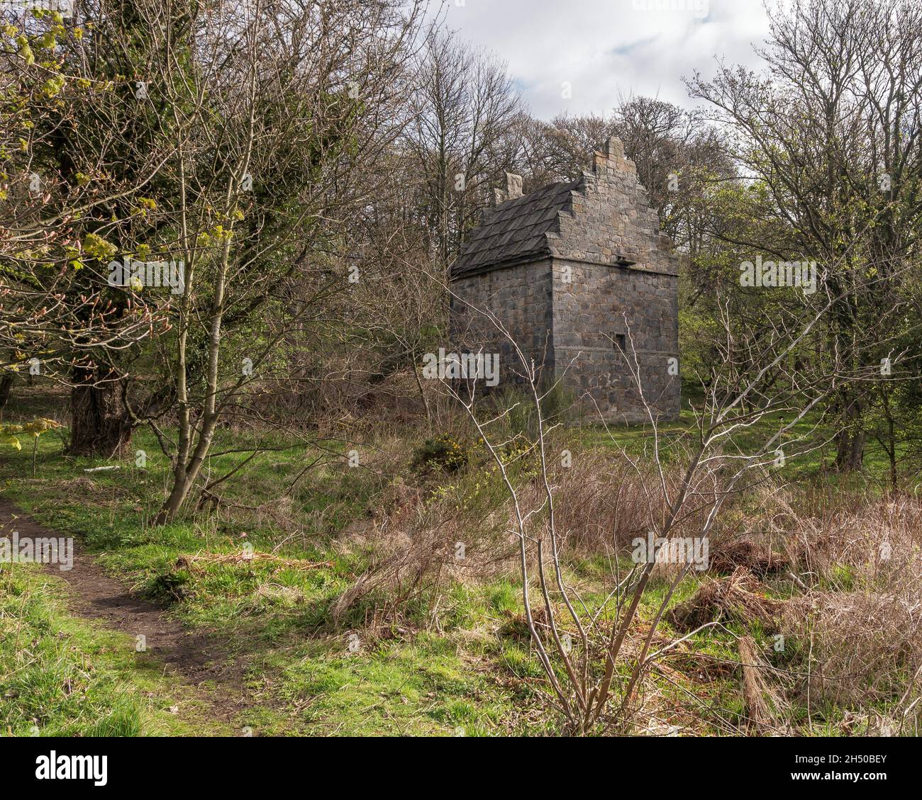 The Dovecote, Rosyth, Fife, Scotland. Seen from the Fife Coastal Path ...