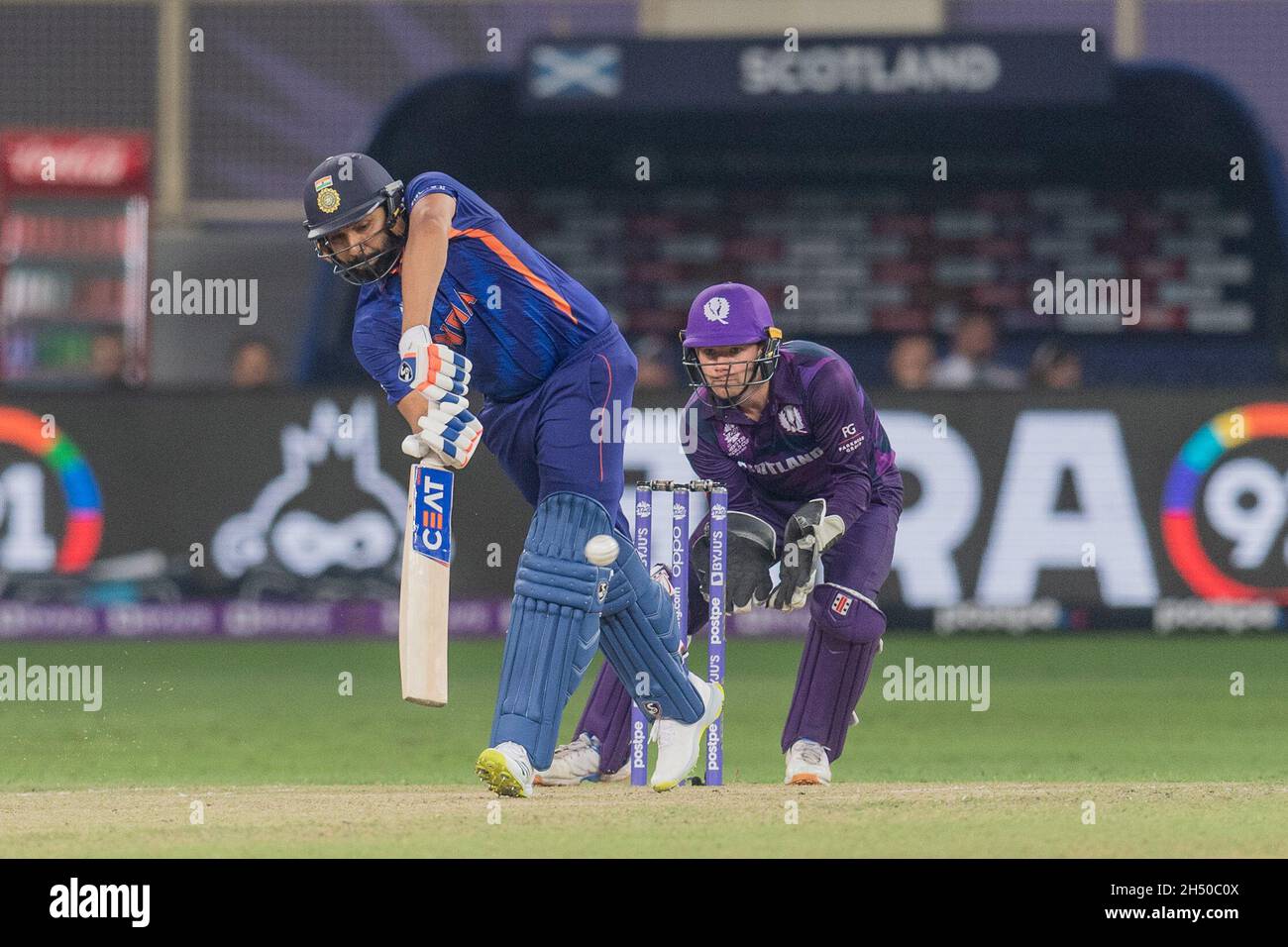 Dubai cricket india hi-res stock photography and images - Alamy