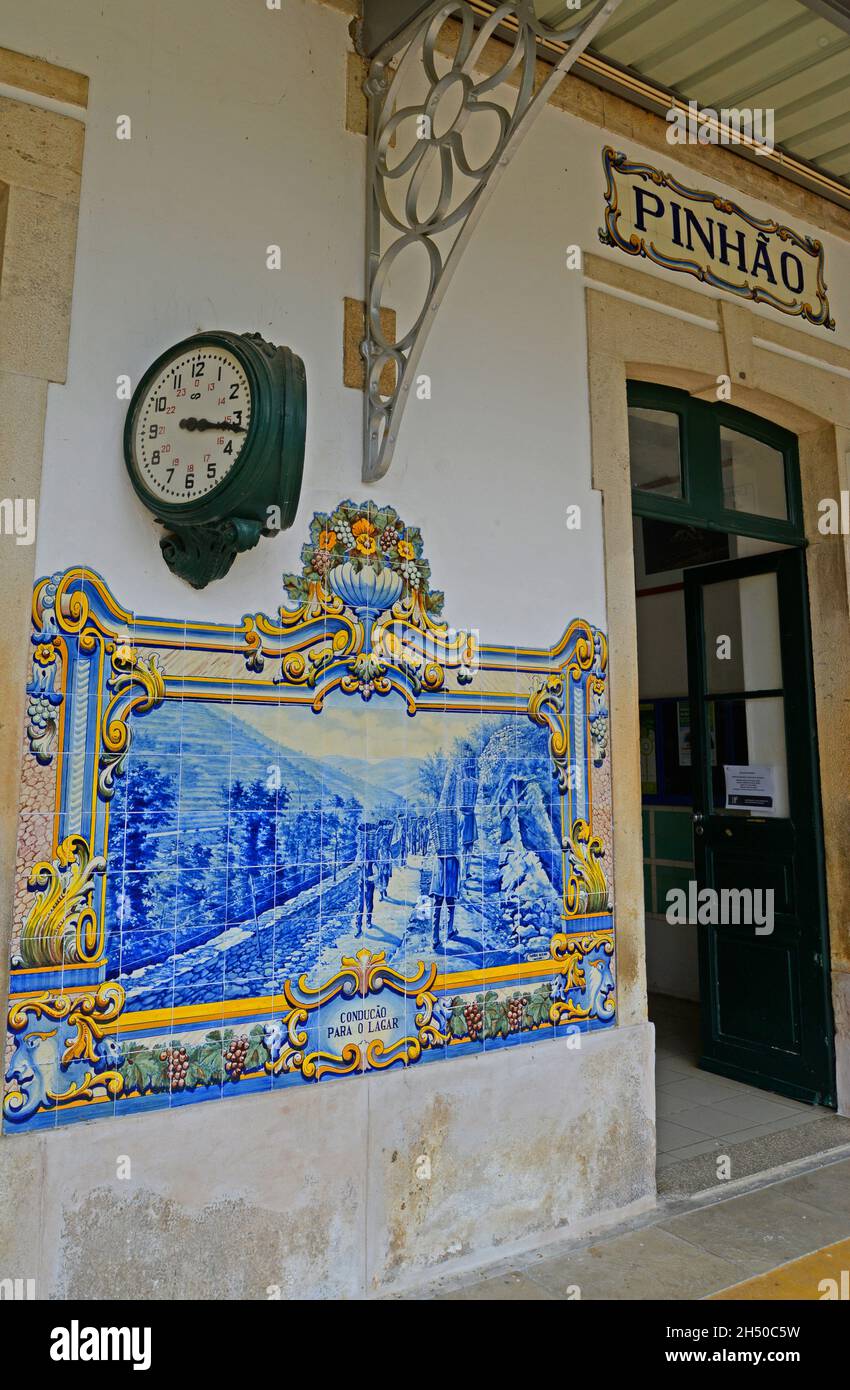 Pinhao railway station, upper Douro valley, Portugal Stock Photo - Alamy