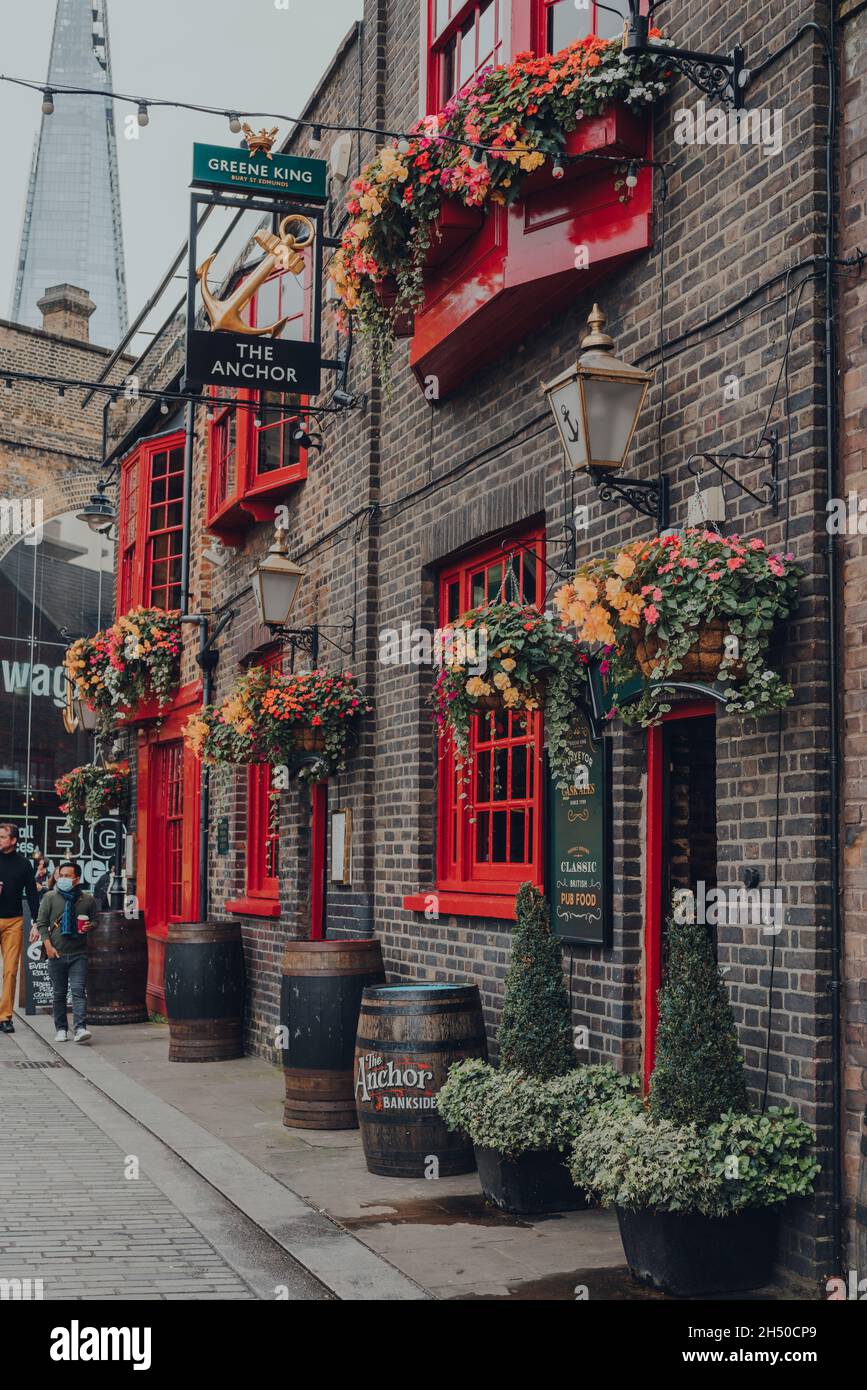 Anchor pub south london hi-res stock photography and images - Alamy
