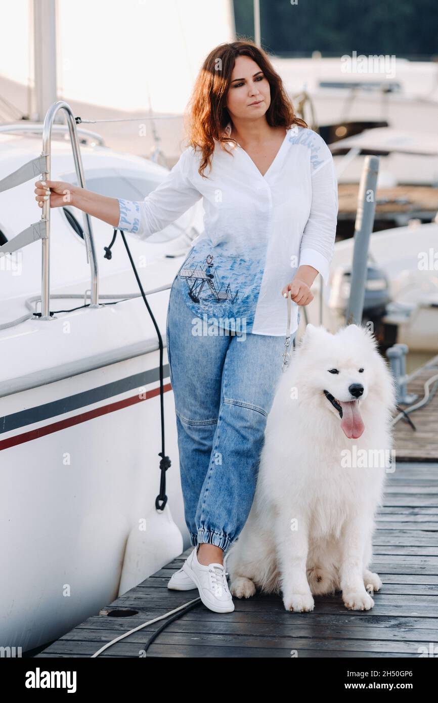 Big family on pier hi-res stock photography and images - Alamy
