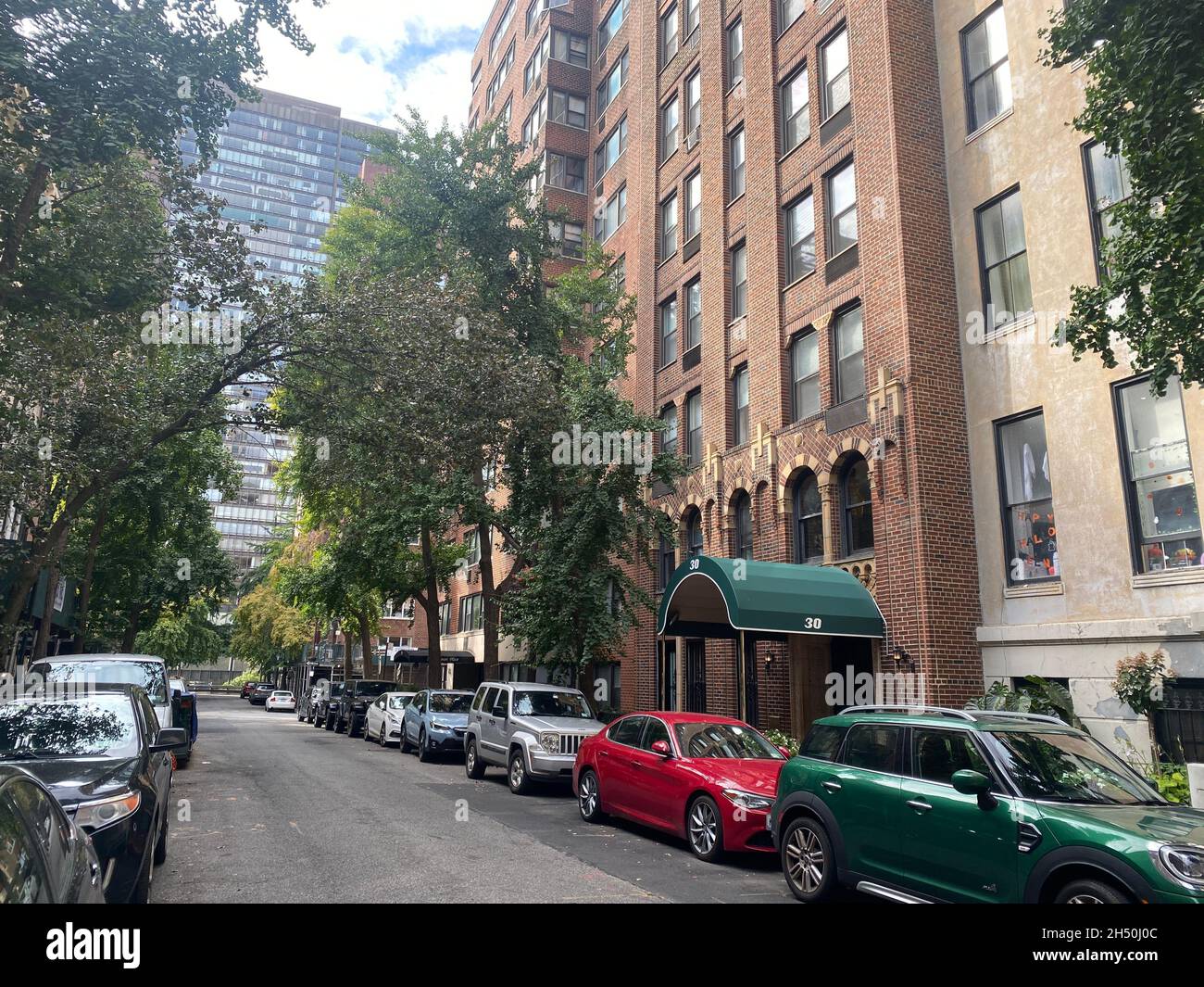 Beekman Place is a small street located in the Turtle Bay neighborhood ...