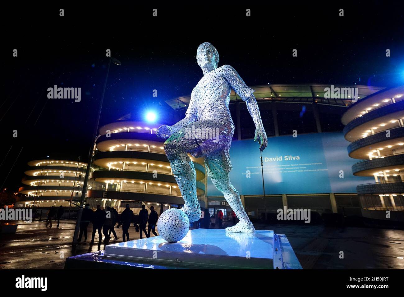 David silva statue hi-res stock photography and images - Alamy
