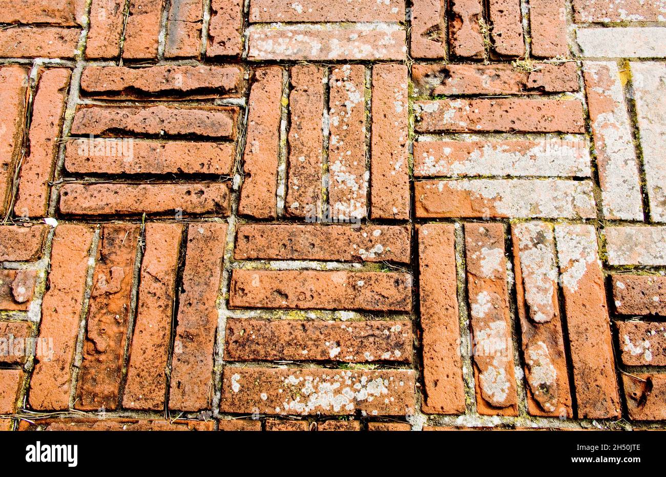 Warn out walls hi-res stock photography and images - Alamy