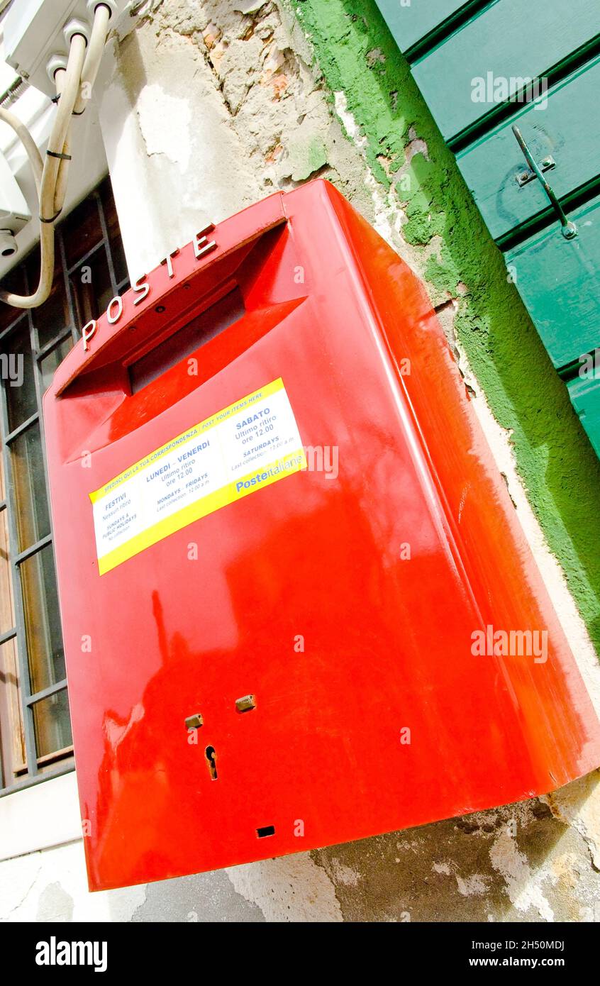 Poste italian sign hi-res stock photography and images - Alamy