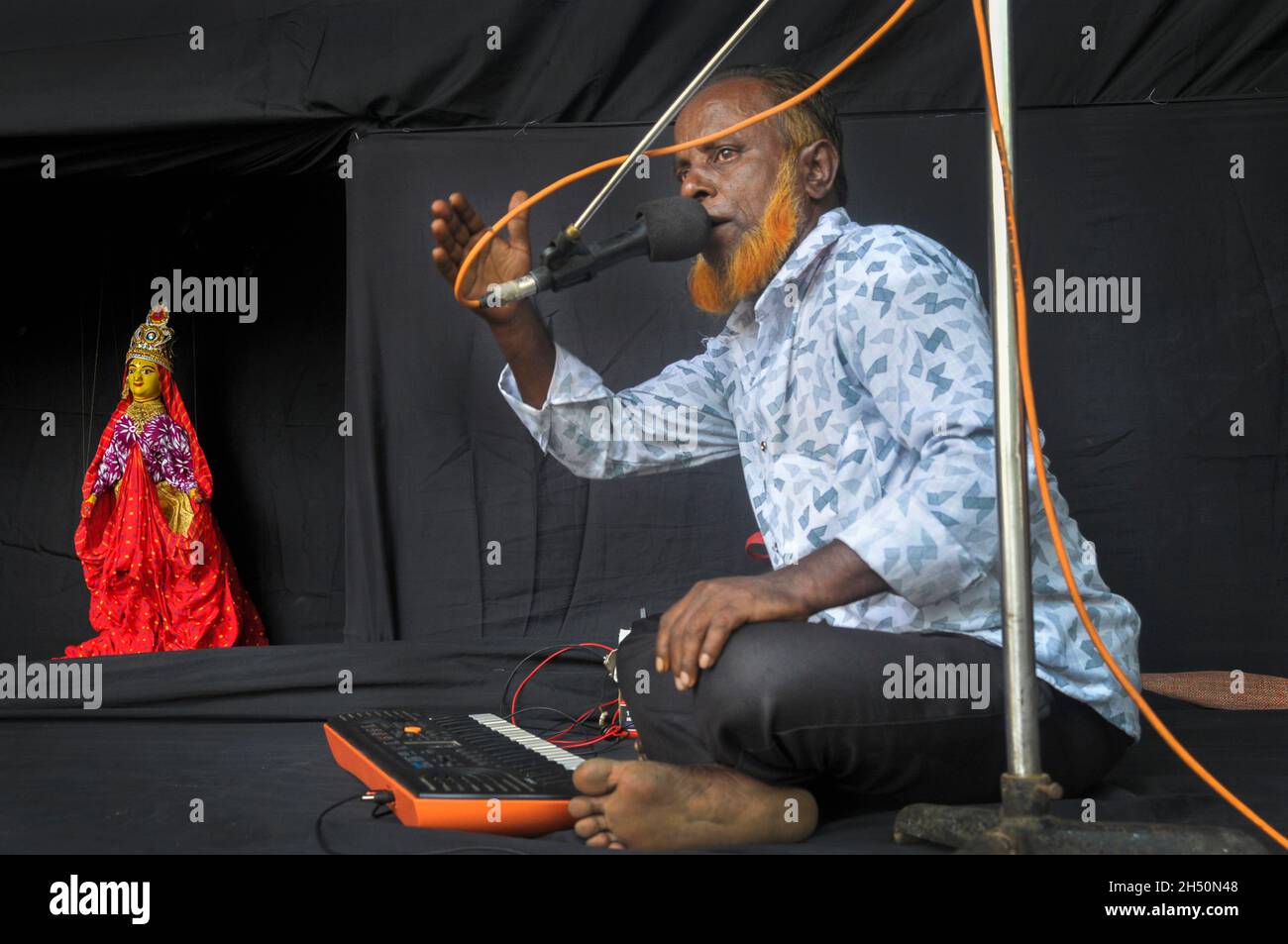 Moni Mukta puppet group of B. Baria, performing a puppet show at an ...