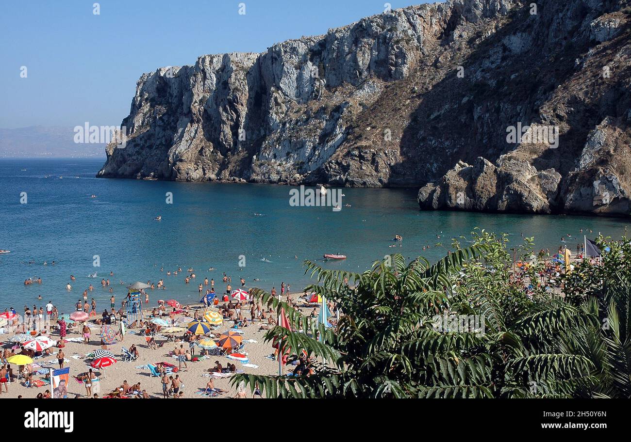 Al hoceima beach morocco hi-res stock photography and images - Alamy