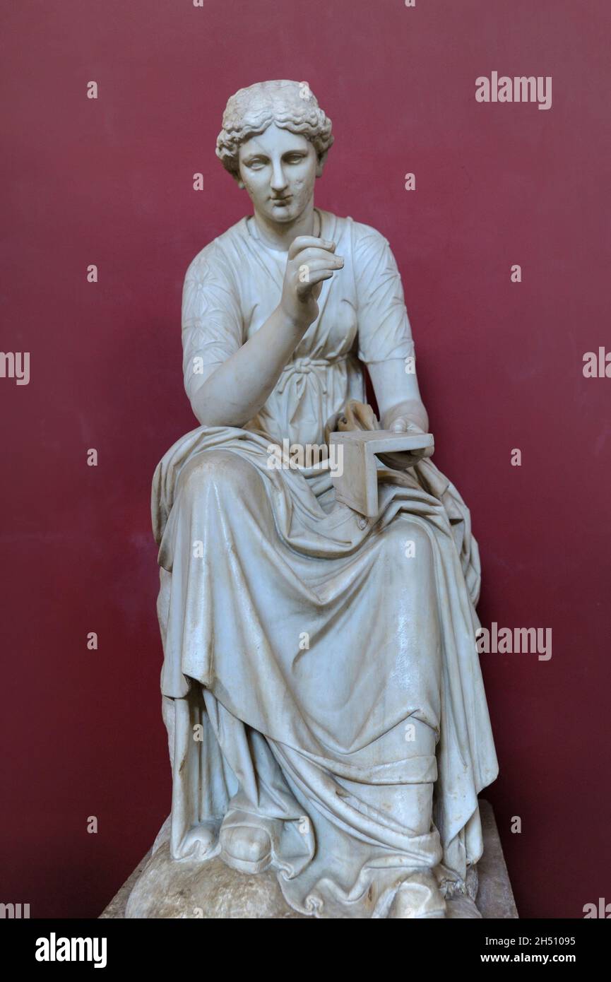 Stone statue of calliope hi-res stock photography and images - Alamy