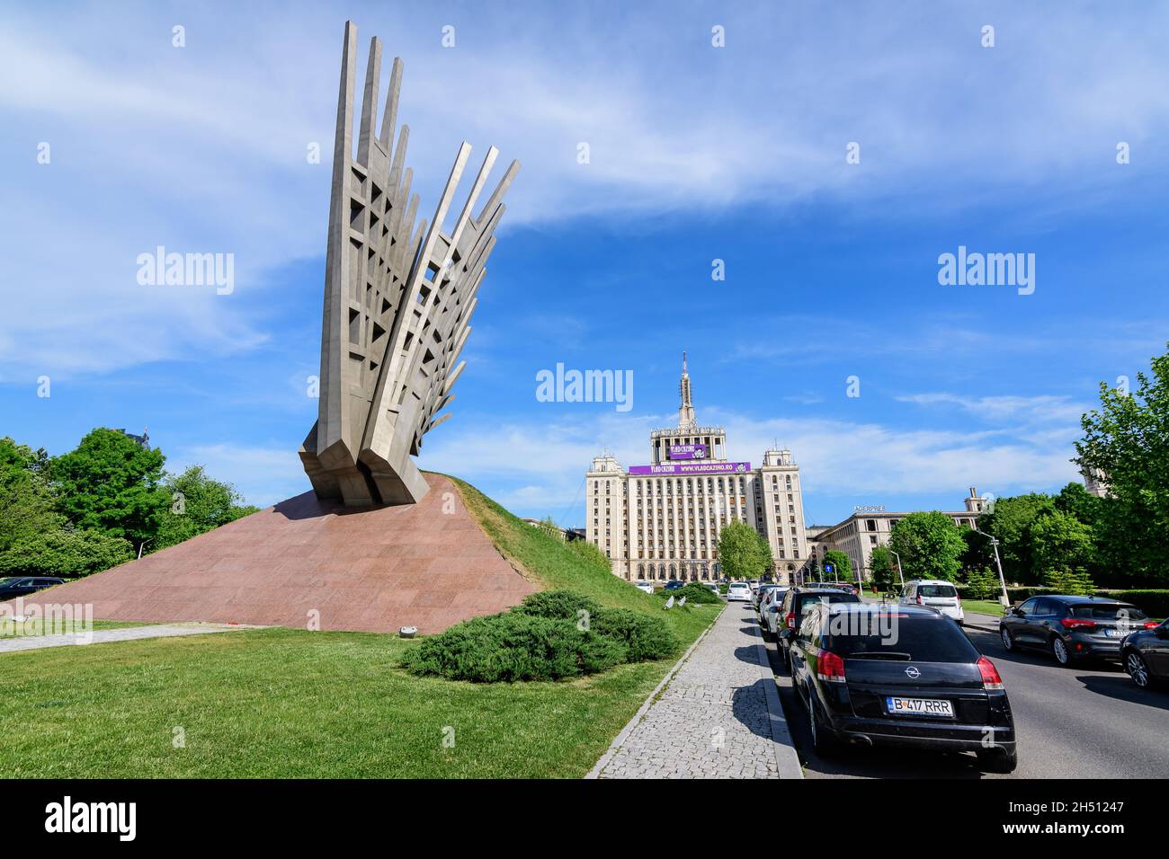 Wings monument hi-res stock photography and images - Alamy