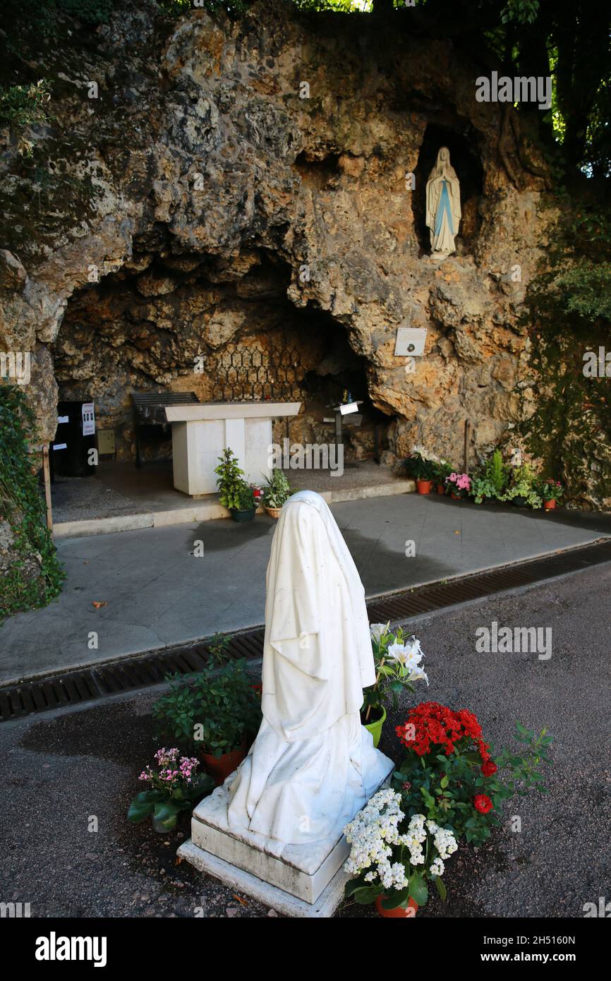 Notre Dame De Lourdes Nevers at Jonathan Baylee blog