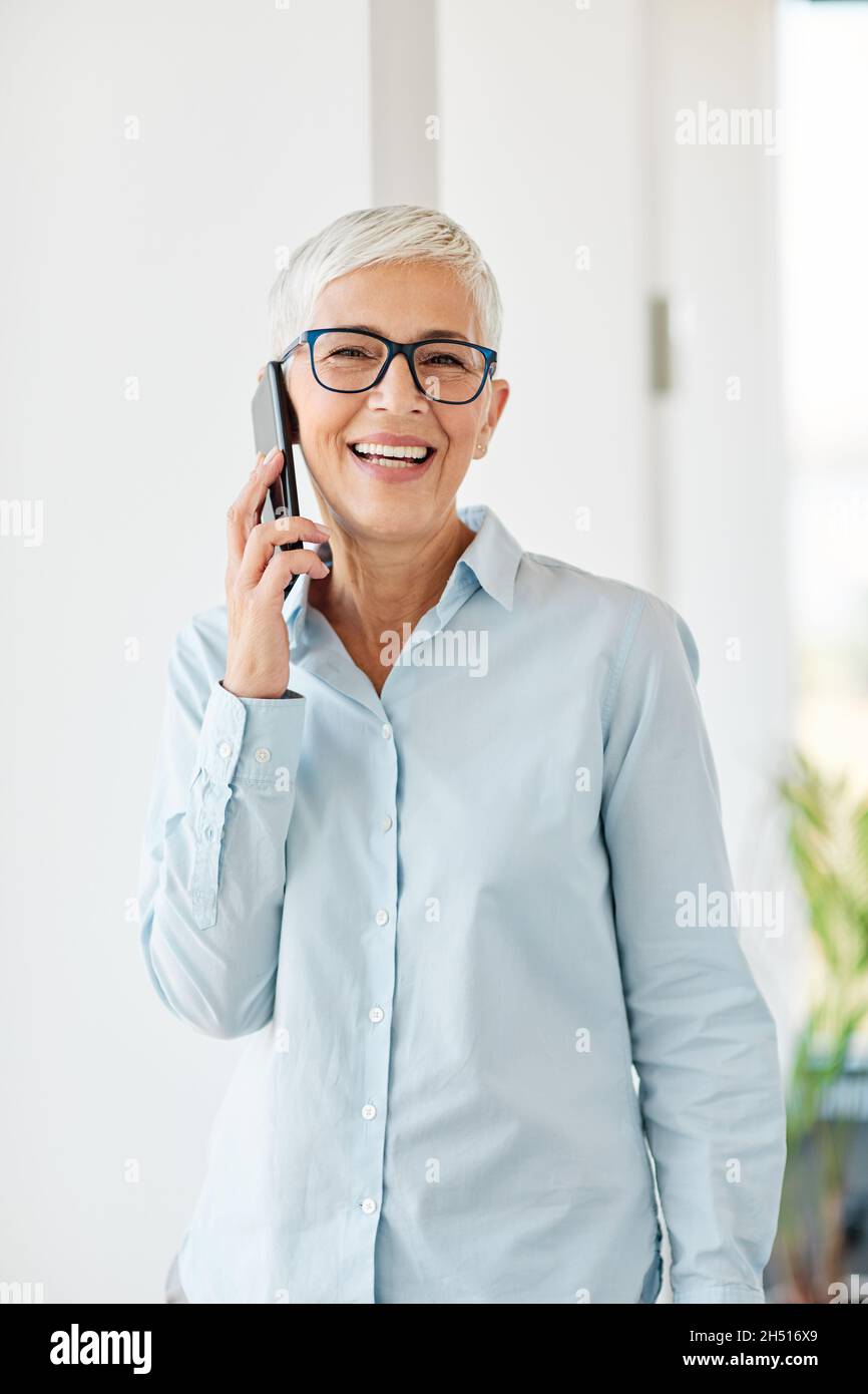 business woman senior portrait office executivecasual beauty Stock ... business woman senior portrait office executivecasual beauty Stock ...