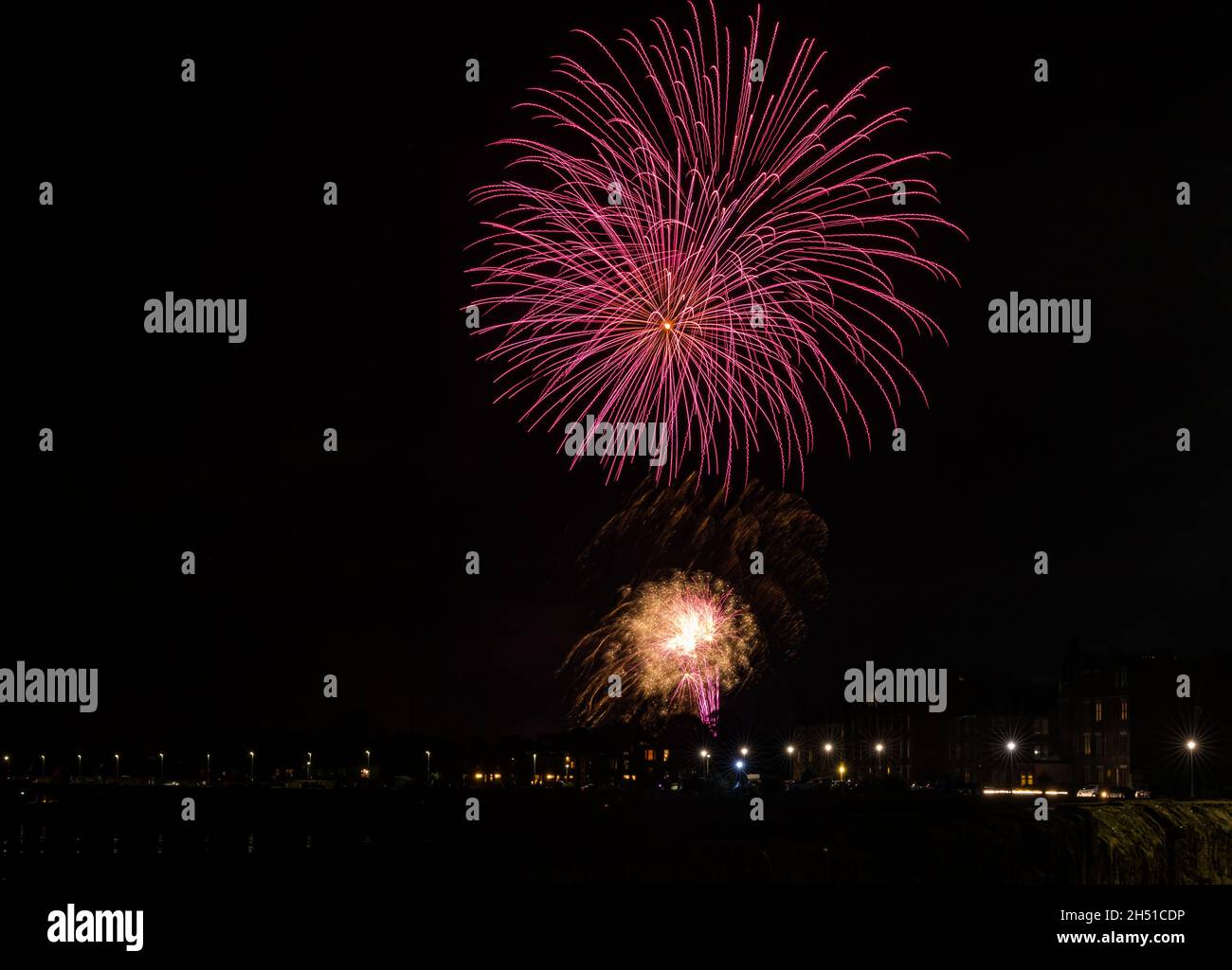Guy fawkes bonfire fireworks hi-res stock photography and images - Alamy
