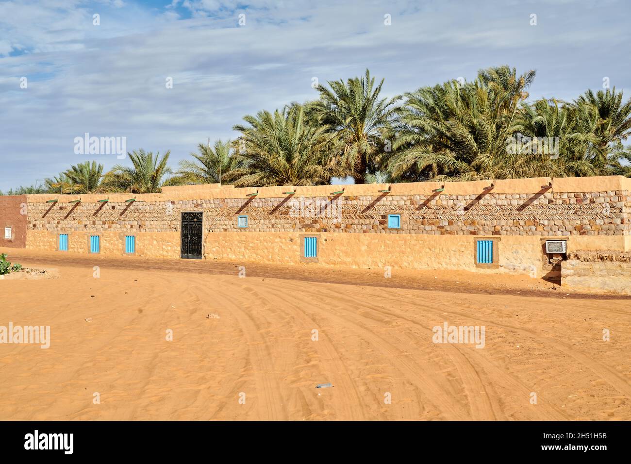 Traditional house in the desert city of Chinguetti in Mauritania with ...