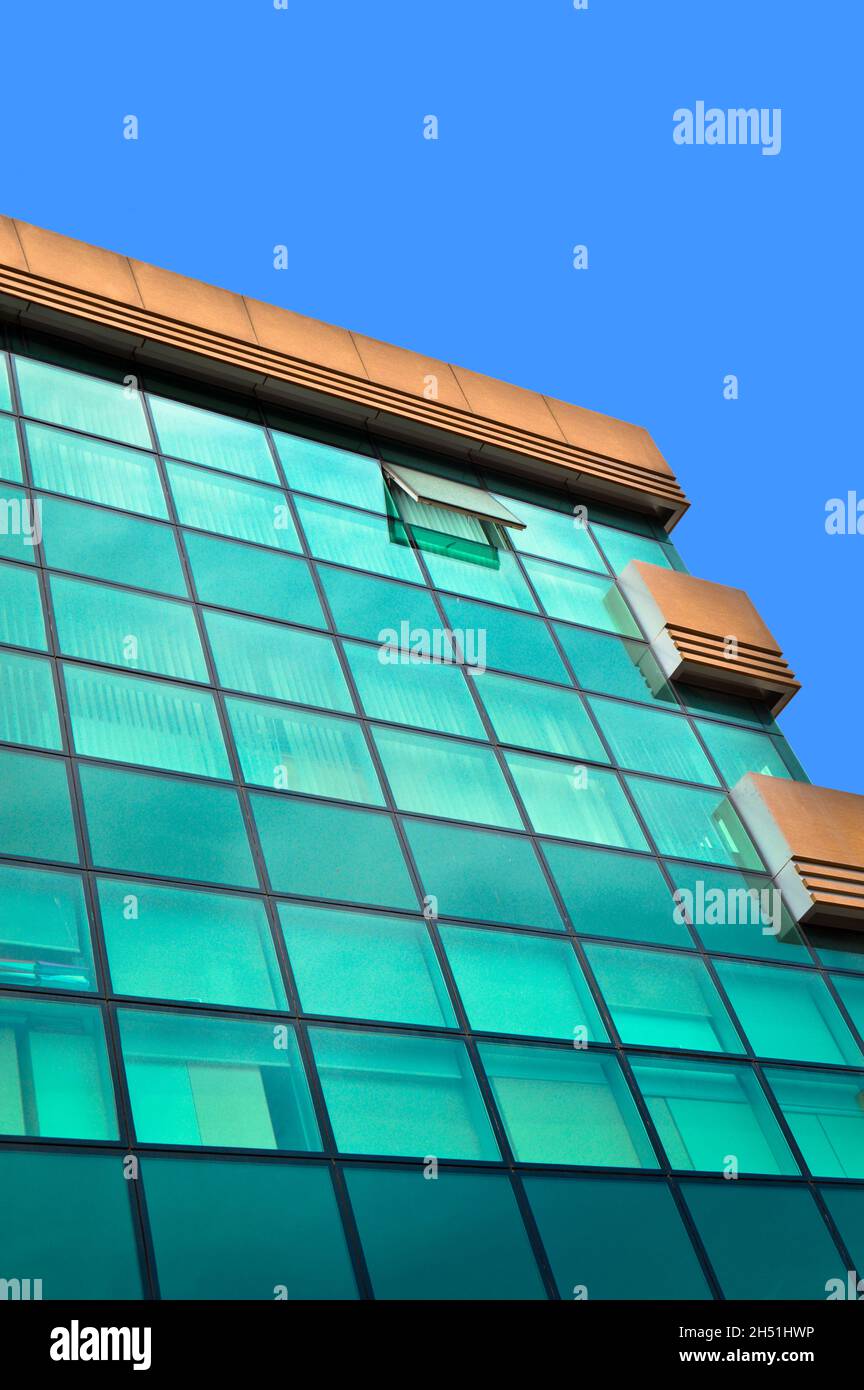 Business center, institutional glass tower, Modern glass building ...