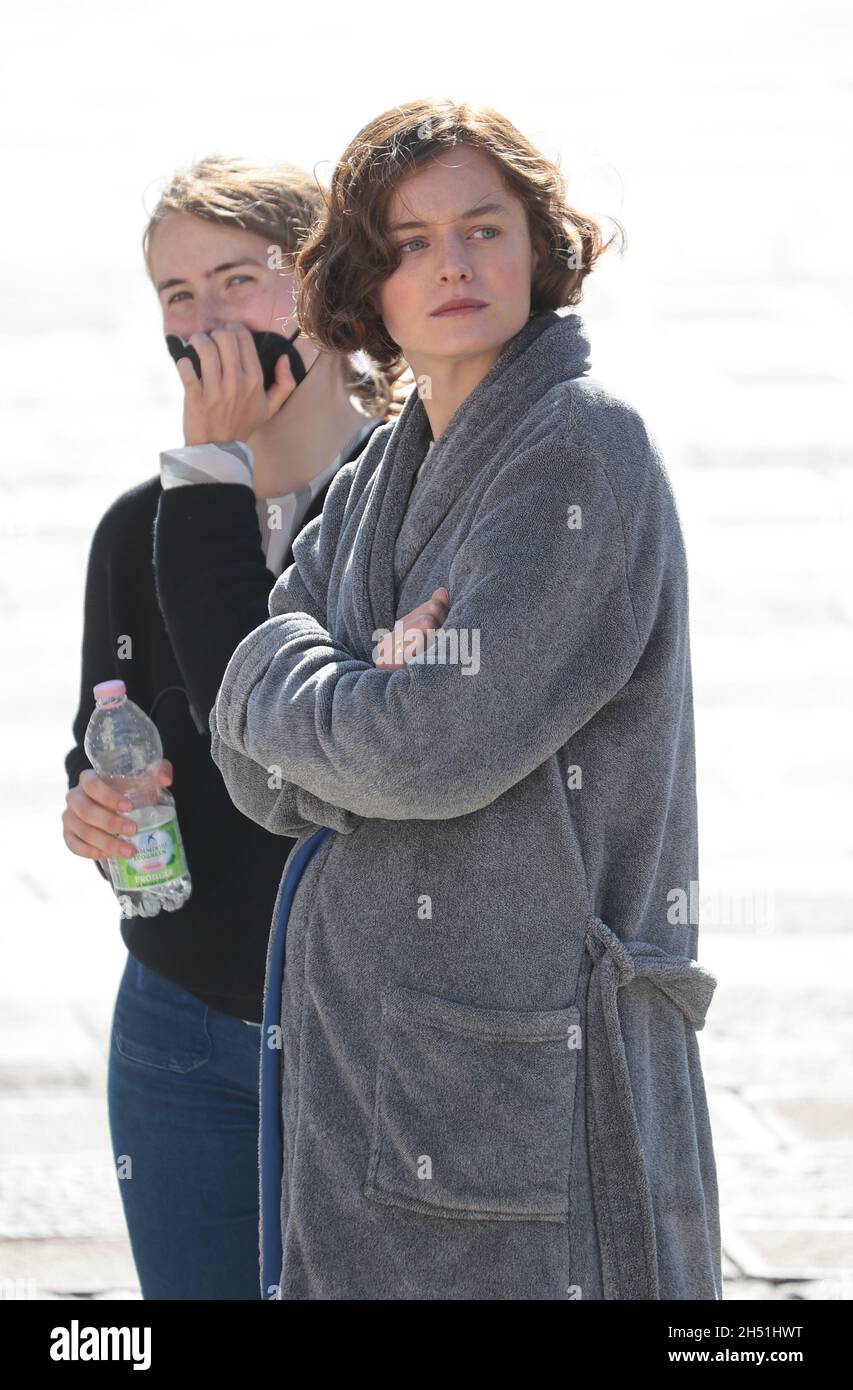 Emma corrin 2021 hi-res stock photography and images - Alamy