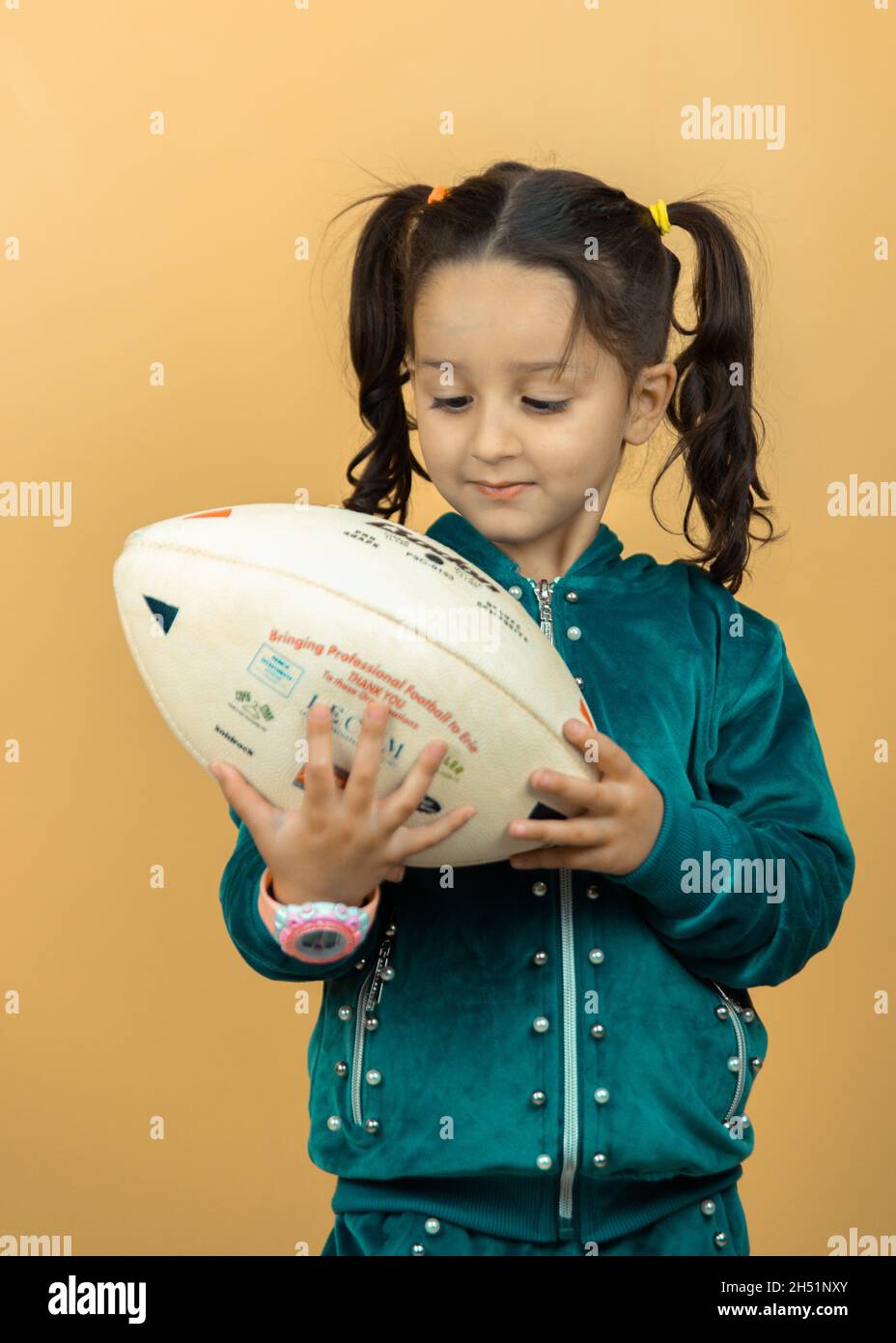children at school Stock Photo - Alamy