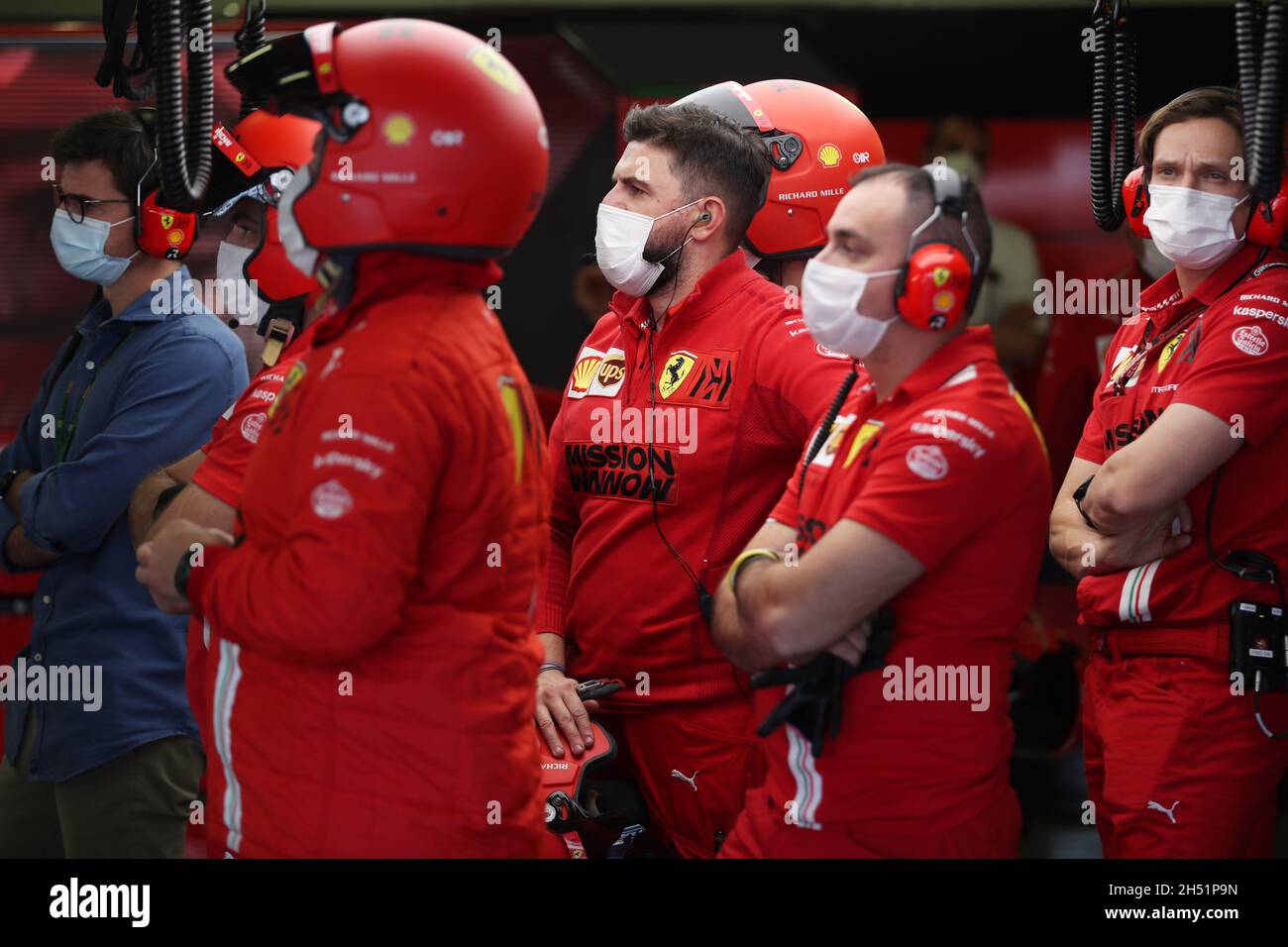 Ferrari mechanics hi-res stock photography and images - Alamy