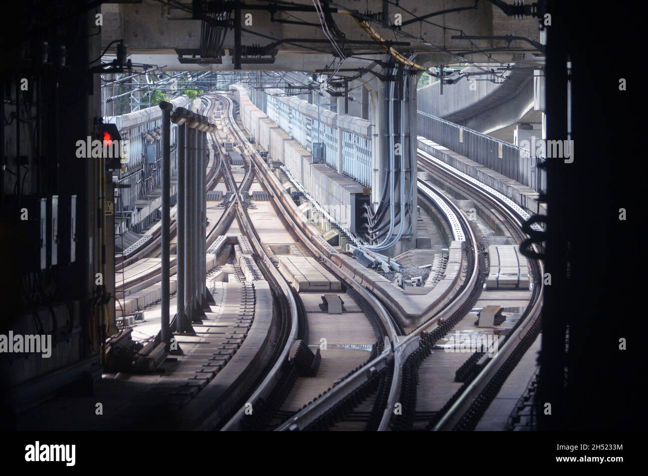 Hong kong airport express train hi-res stock photography and images - Alamy
