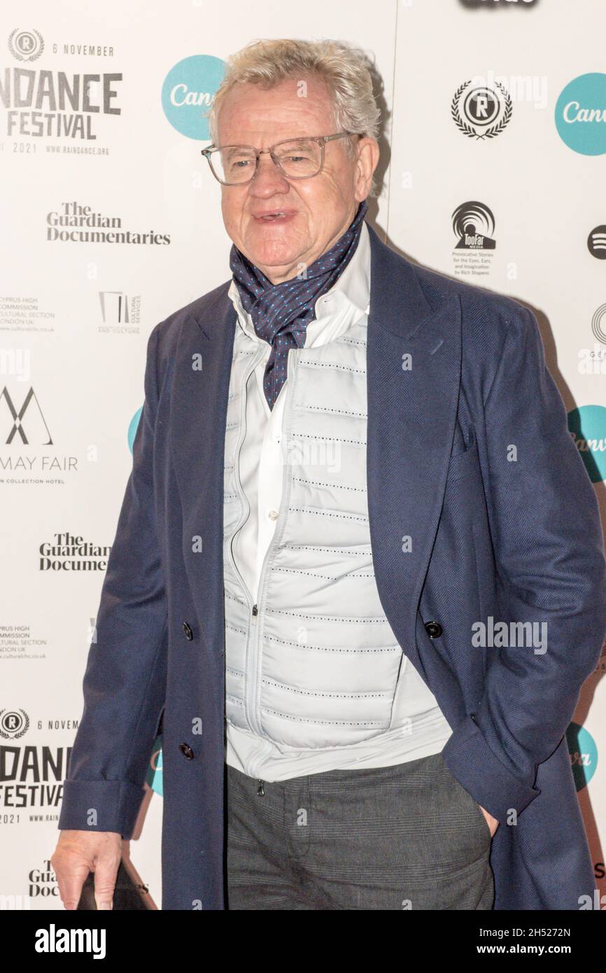 London, UK. 05th Nov, 2021. Tony McGee attended A Bird Flew In - World ...