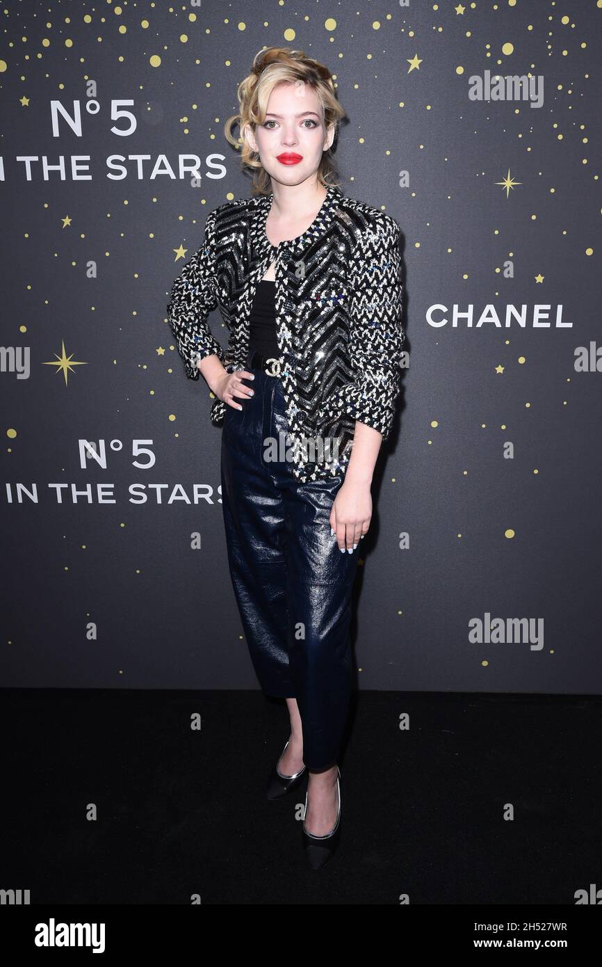 New York, NY, USA. 5th Nov, 2021. Logan Polish at arrivals for CHANEL N ...