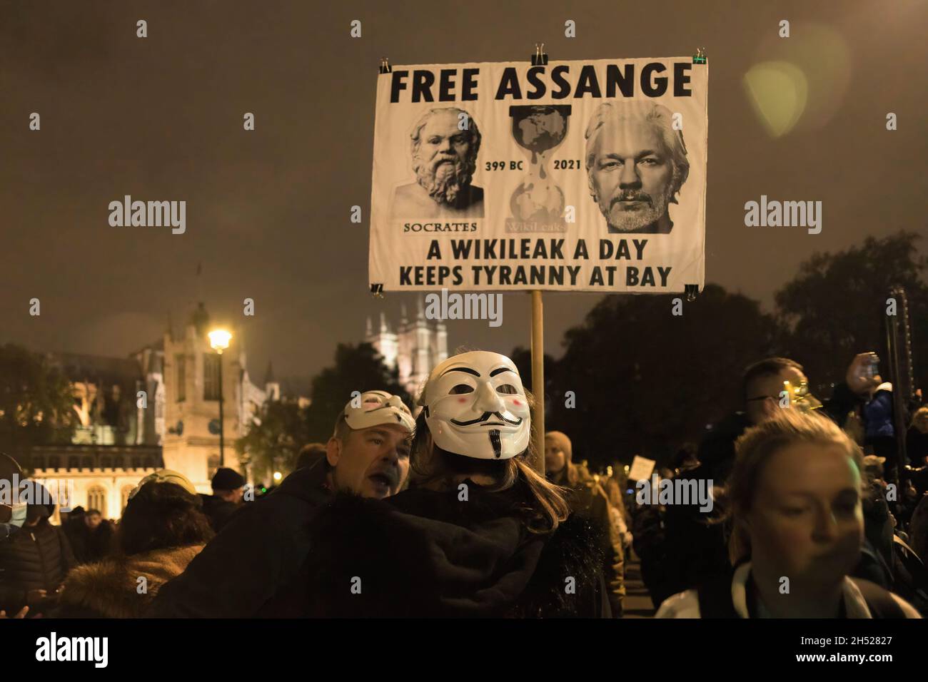 London, UK. 05th Nov, 2021. A demonstrator wearing the Anonymous mask ...
