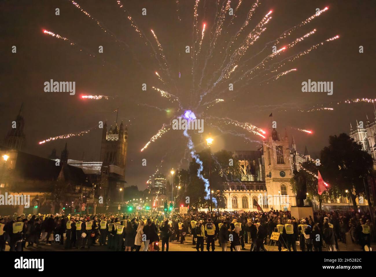 Guy fawkes night 2021 hi-res stock photography and images - Alamy