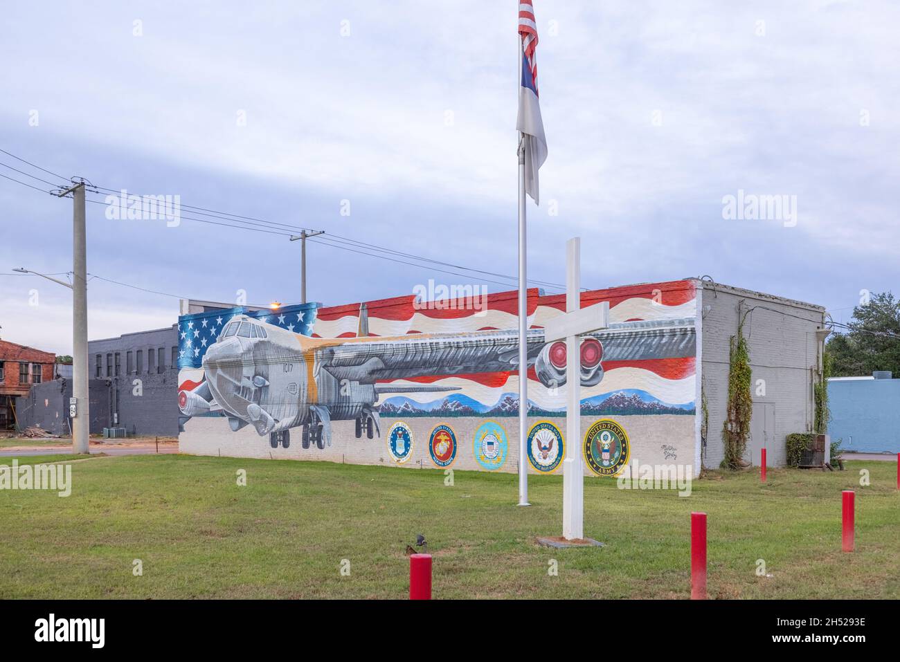 Mansfield, Louisiana, USA - October 17, 2021: Mural of a B-52 bombers ...