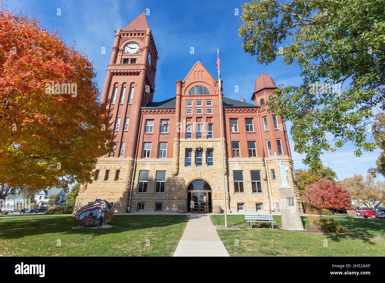 Jefferson County Courthouse in Fairfield, Iowa shortly after Willard ...