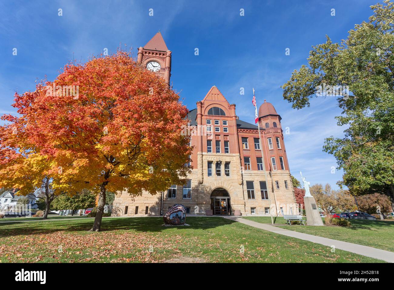 Jefferson County Courthouse in Fairfield, Iowa shortly after Willard ...