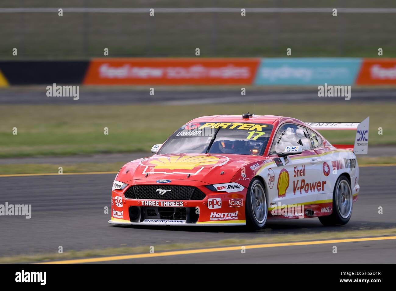 Ford v holden hi-res stock photography and images - Alamy