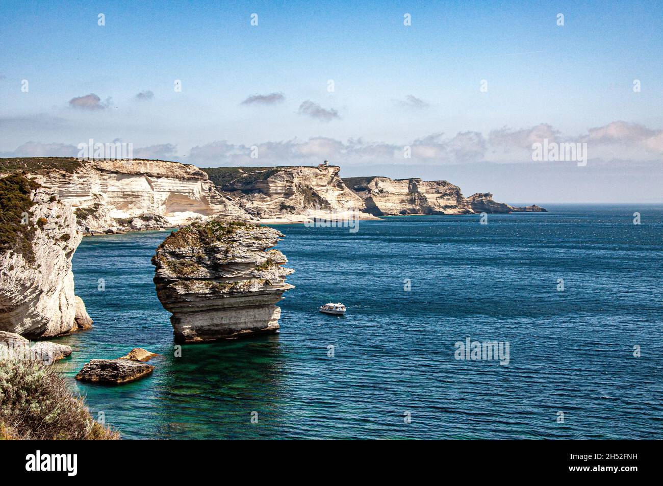 Scenery of blue sea with limestone cliffs Stock Photo - Alamy