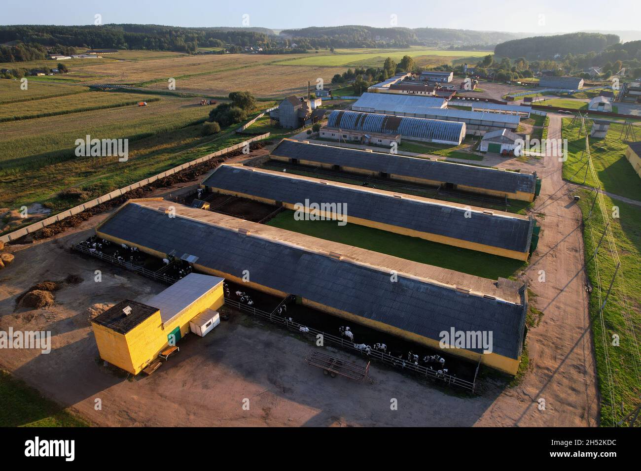 Agricultural Buildings with farm animals. Farm Storage Building with ...