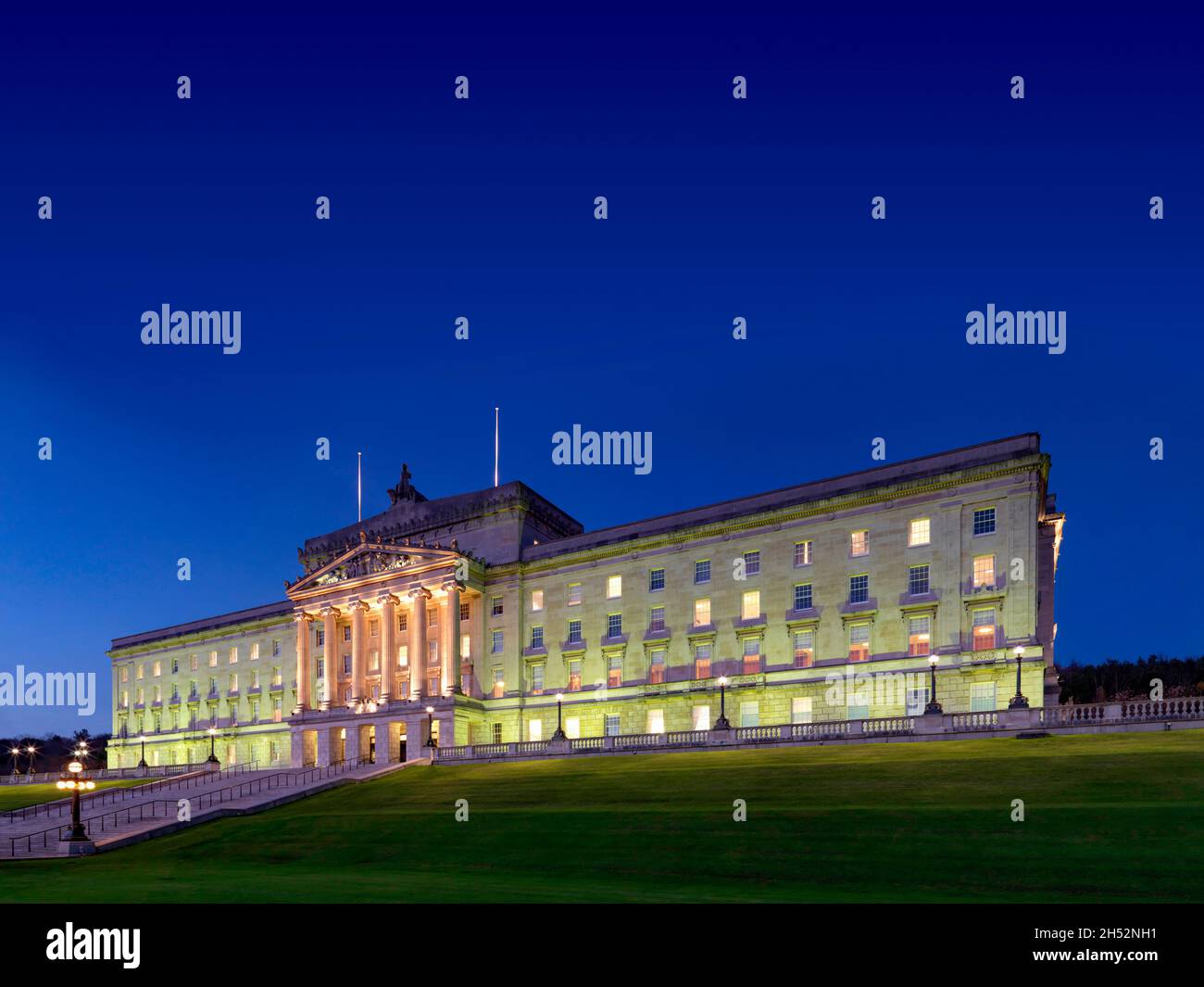 Floodlit Stormont, Parliament Buildings, Belfast Northern Ireland Stock ...