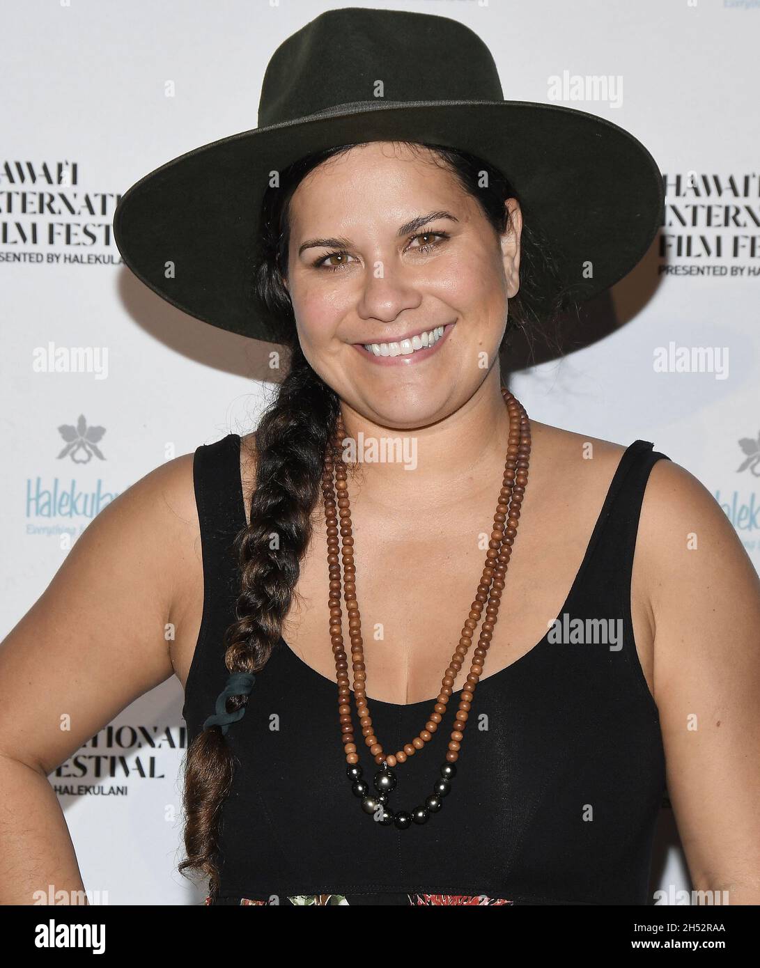 Los Angeles, USA. 05th Nov, 2021. Singer/Songwriter Kimié Miner arrives ...