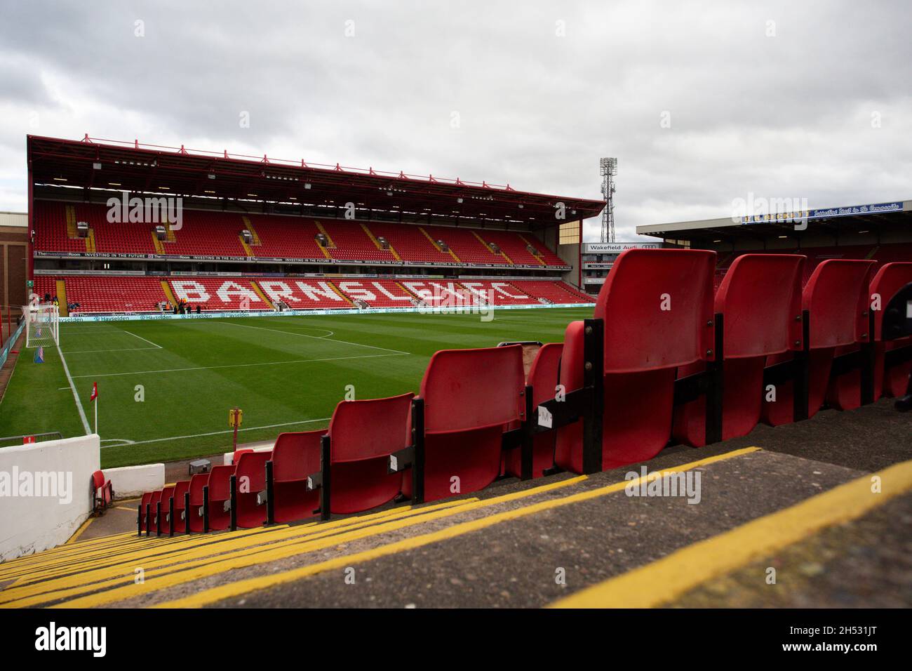 Soccer football league championship barnsley hull city oakwell stadium ...